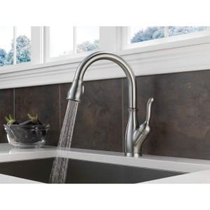 Delta Faucet Leland Touch Kitchen Faucet Brushed Nickel, Kitchen Faucets with Pull Down Sprayer, Kitchen Sink Faucet, Touch Faucet for Kitchen Sink, Touch2O Technology, Arctic Stainless 9178T-AR-DST