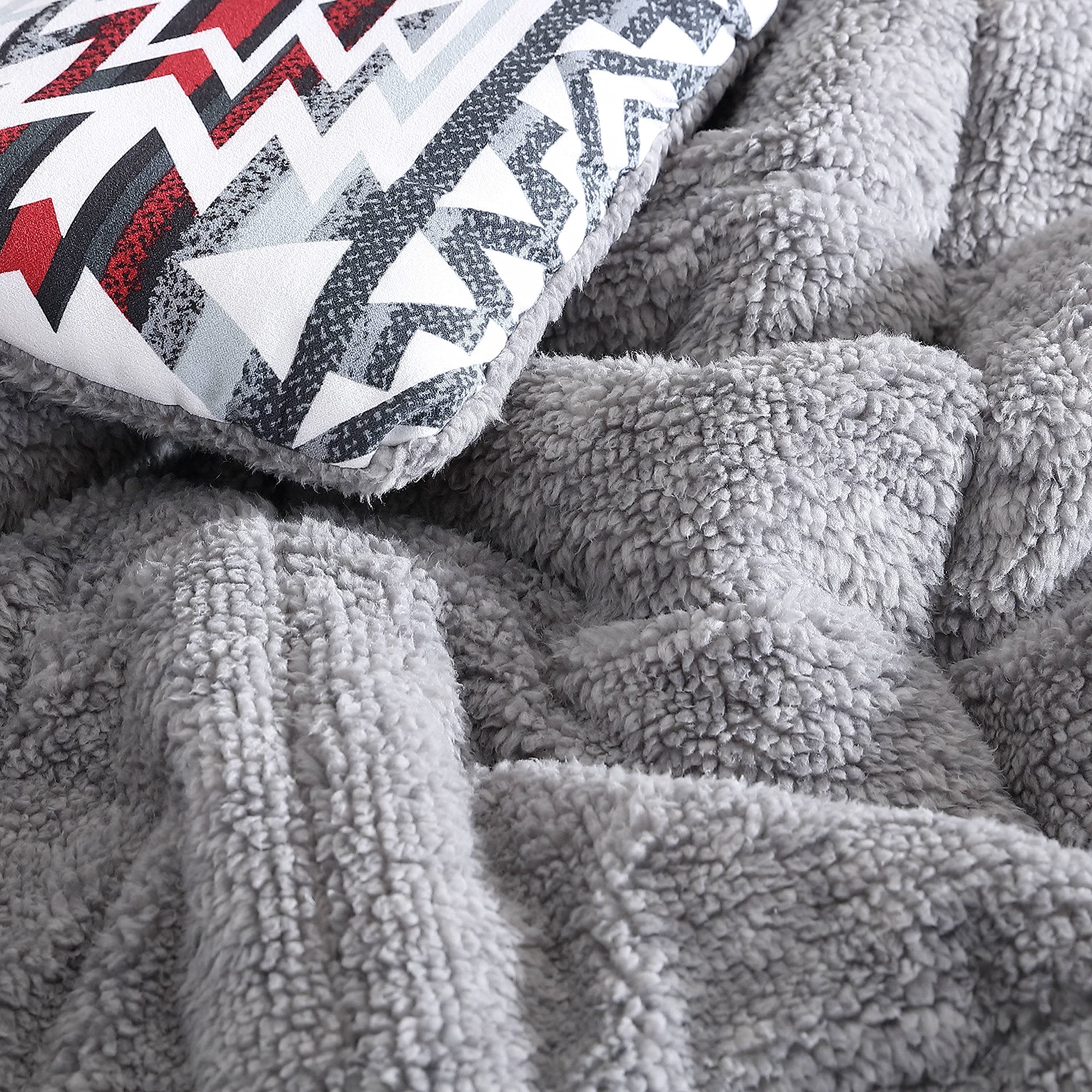 Eddie Bauer Home | Clyde Hill Collection | Comforter Set - Soft & Cozy, Medium-Weight, Sherpa Reverisble Bedding with Matching Shams, Queen, Grey