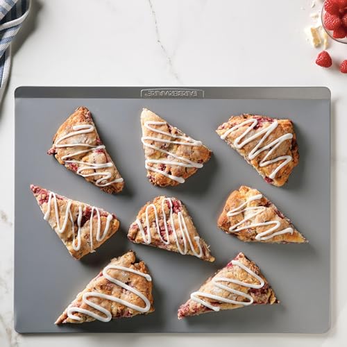 Farberware Insulated Bakeware Nonstick Cookie Baking Sheet, 15.5" x 20", Light Gray