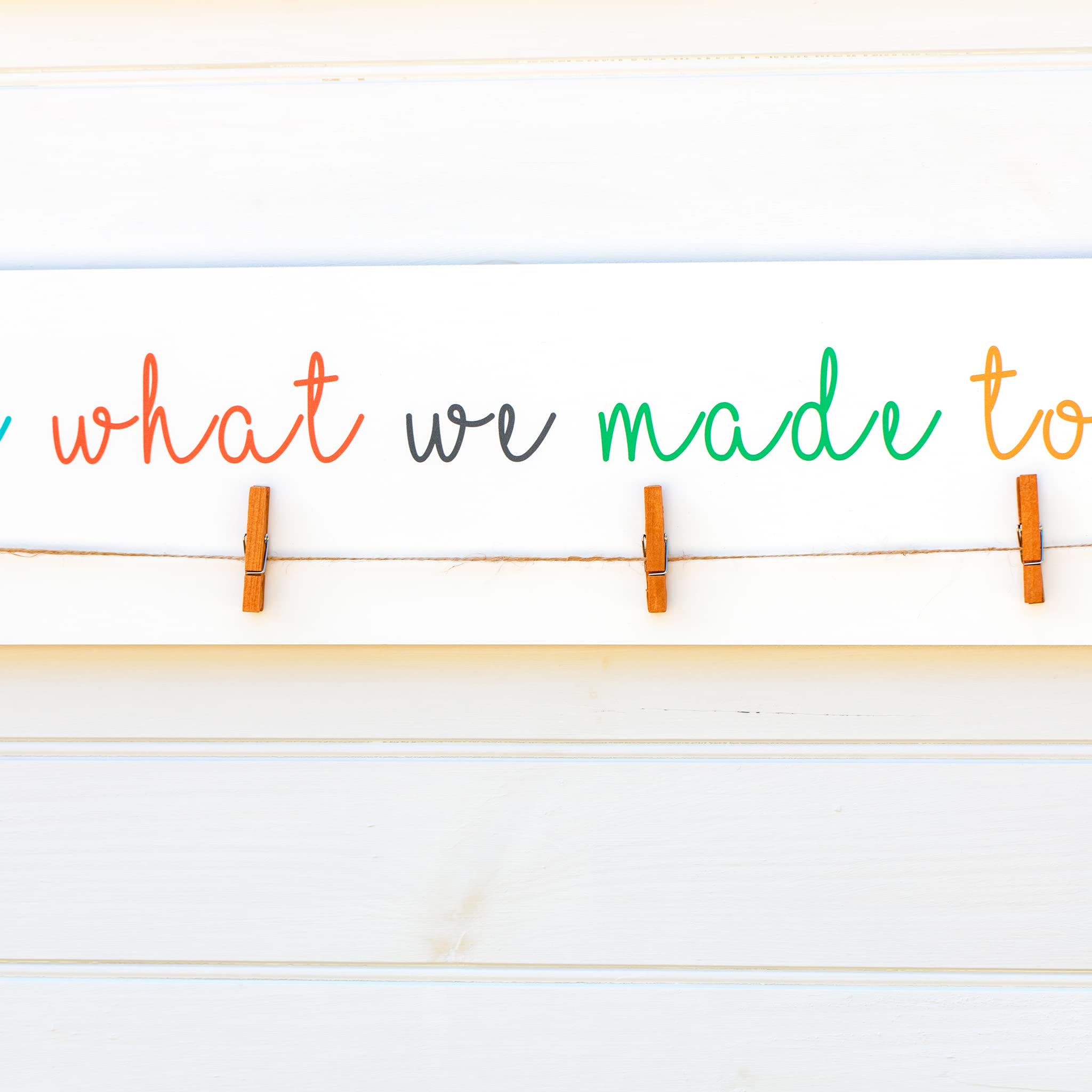 Headwaters Studio Artwork Display Sign - Hanging Photo Display Wall Decor, Look What I Did, Wall Collage, Room Decor with Photo Clips, Photo and Art Organizer, Hanging Wire - Look What I Made Today