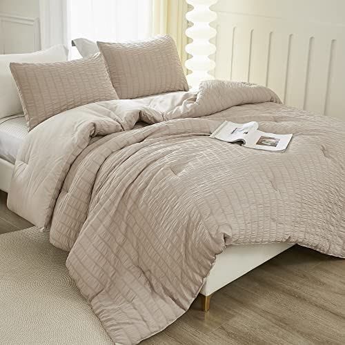 Litanika King Size Comforter Set Khaki, 3 Pieces Lightweight Seersucker Bedding Comforters Sets, Soft Bed Set (104x90In Comforter & 2 Pillowcases)