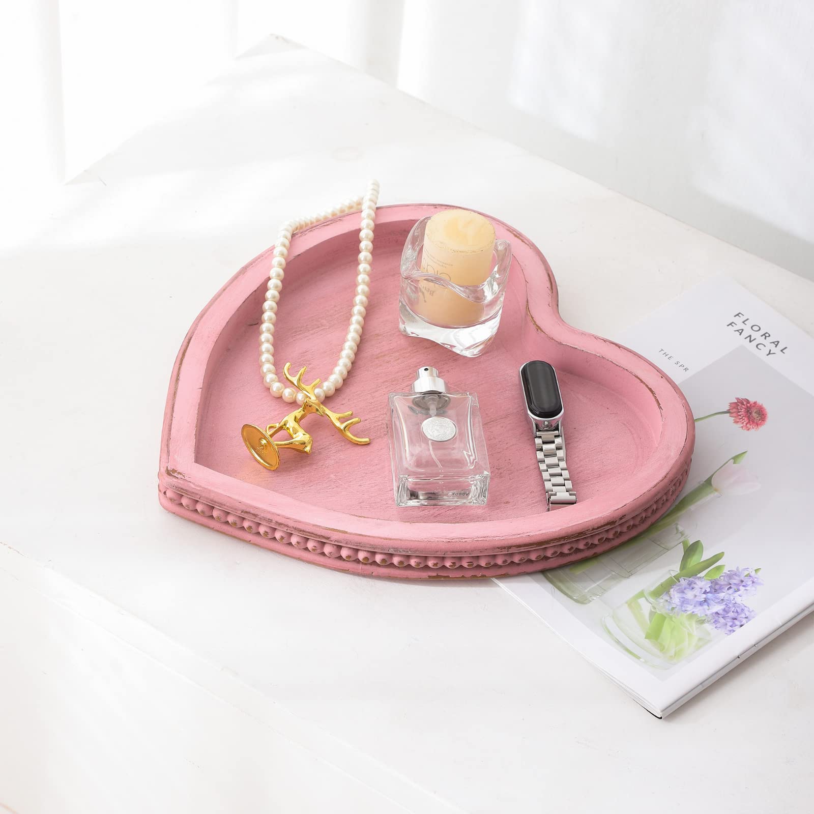 FESTWIND Heart Shaped Decorative Tray, Wooden Tray for Decor Coffee Table Dinning Table, Kitchen Island Decor Centerpiece, Farmhouse Tray Beaded Distressed Pink