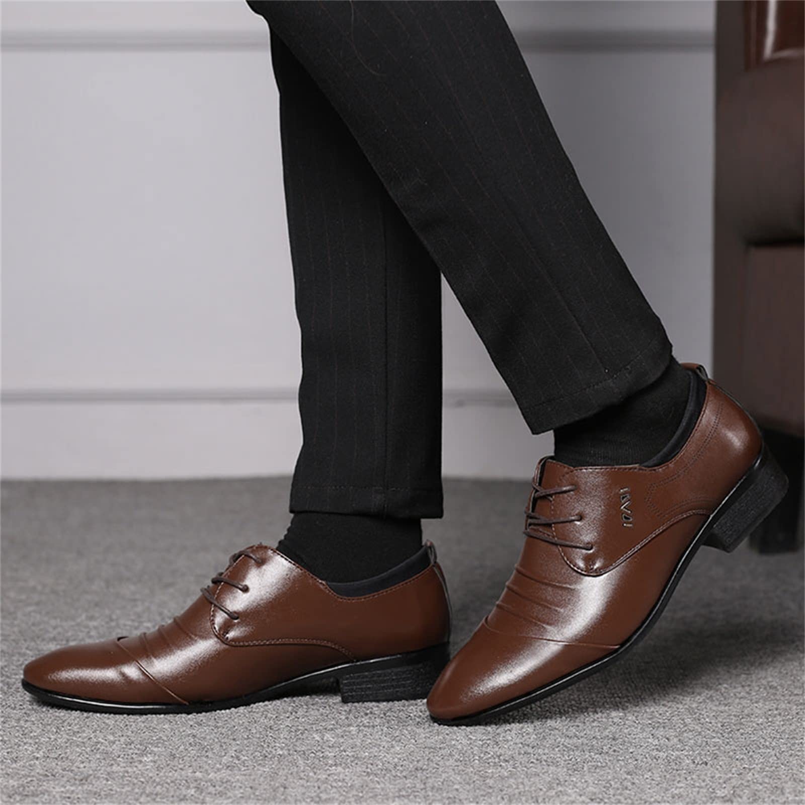 FASDNENDYS Fashion Summer and Autumn Men Leather Shoes Low Heel Pointed Toe Lace Solid Color Business Style Mens Snow Boots Tall Brown
