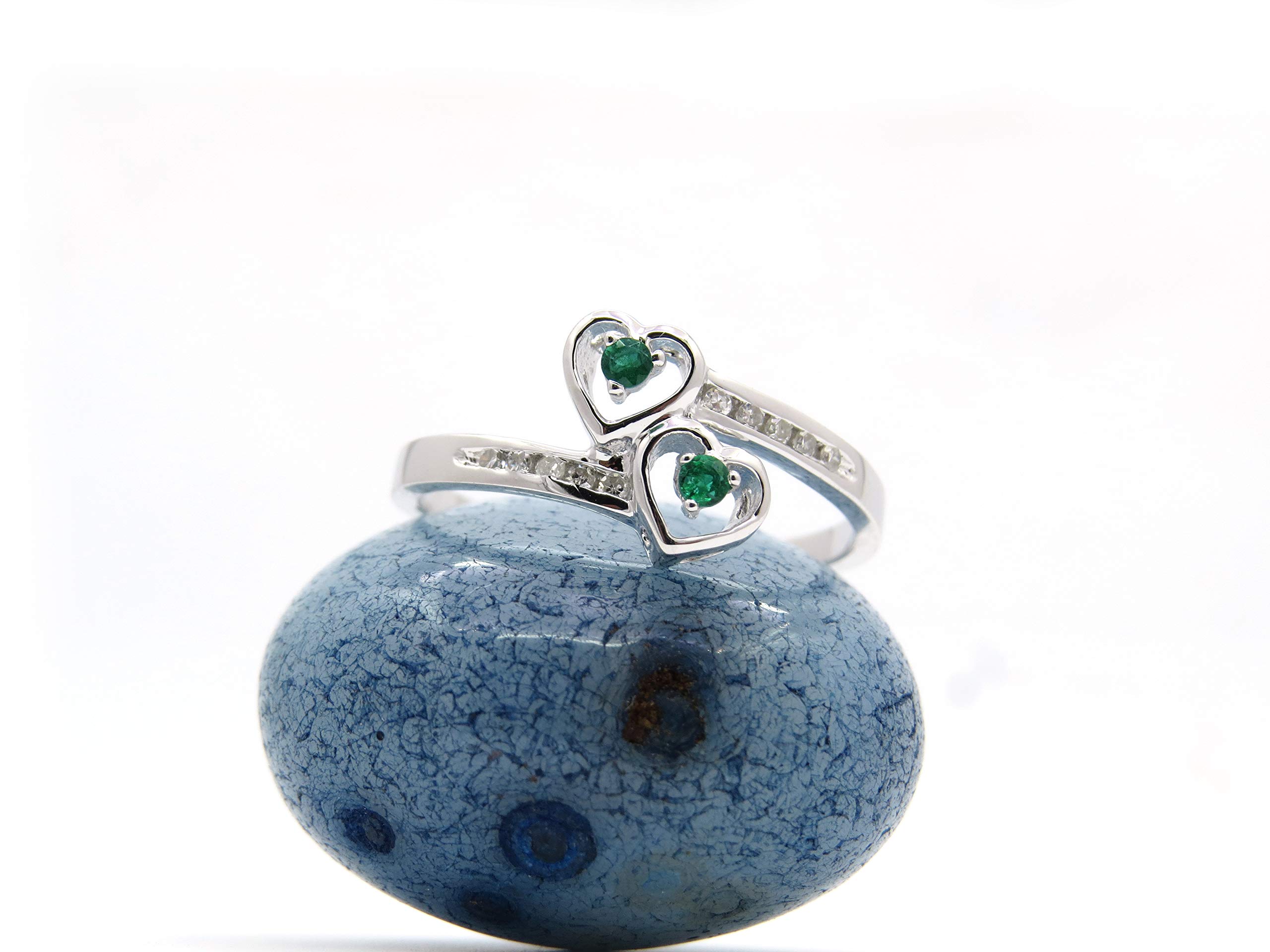 Dazzlingrock Collection Round Green Emerald & Diamond Ladies Double Heart Promise Ring in 925 Sterling Silver, Size 7