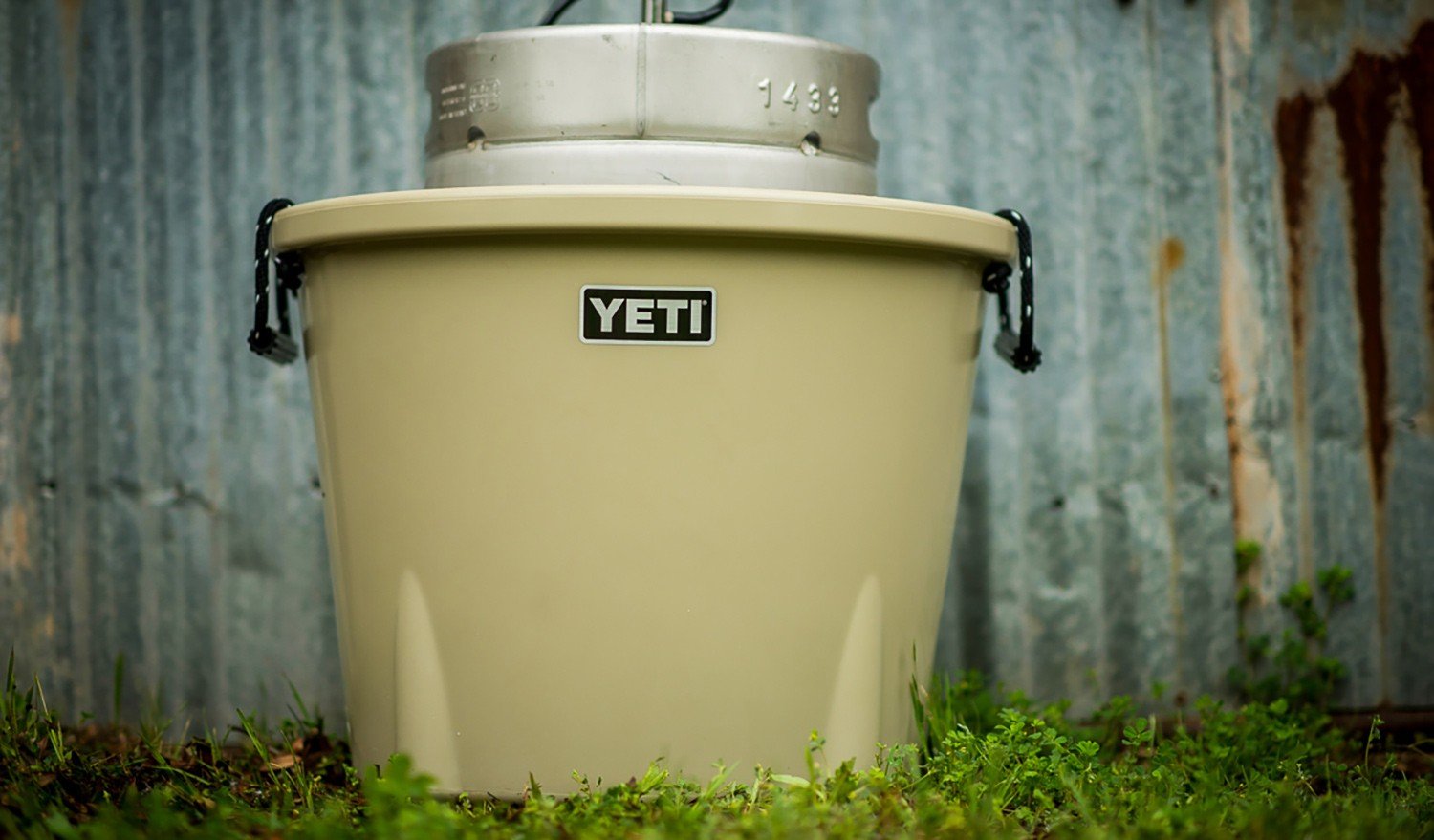 YETI Tank 85 Bucket Cooler, Desert Tan