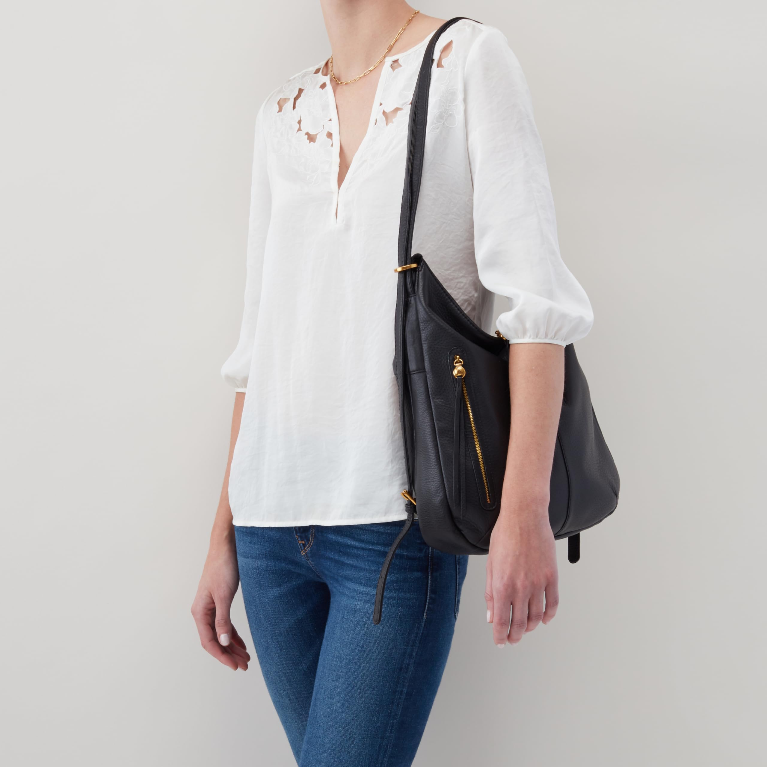 HOBO Merrin Leather Bucket Backpack Convertible to Shoulder Bag for Women, Sandstorm Beige