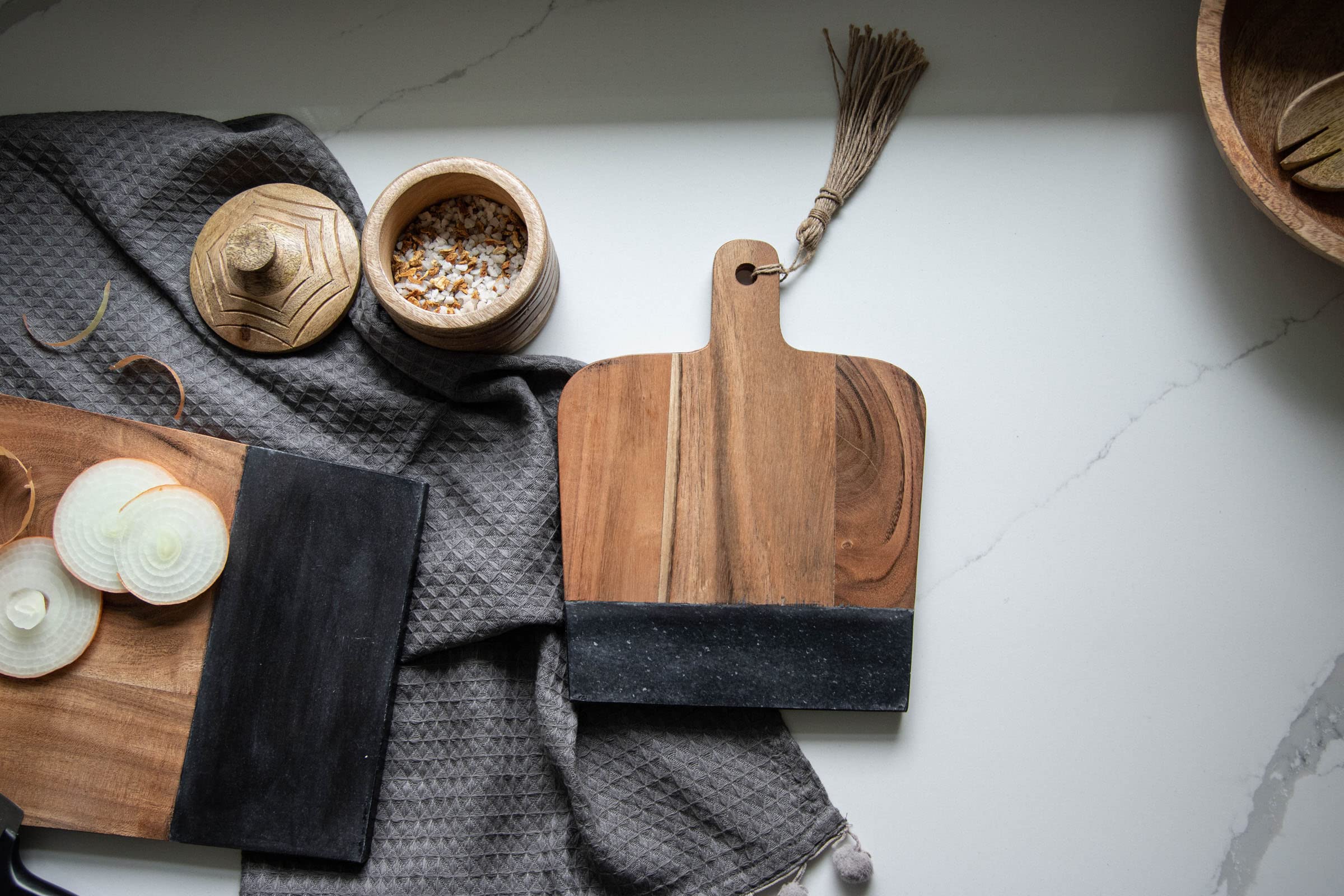 Foreside Home & Garden Small Black Wood, Marble & Jute Cutting Board
