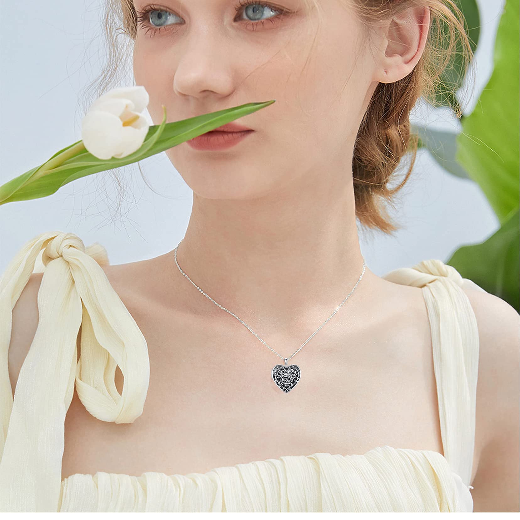 Dorunmo Rose Heart Locket Necklace that Hold 2 Photos 925 Sterling Silver Personalized Customized Rose Picture Locket Pendant Heart Locket Necklace for Women Mom