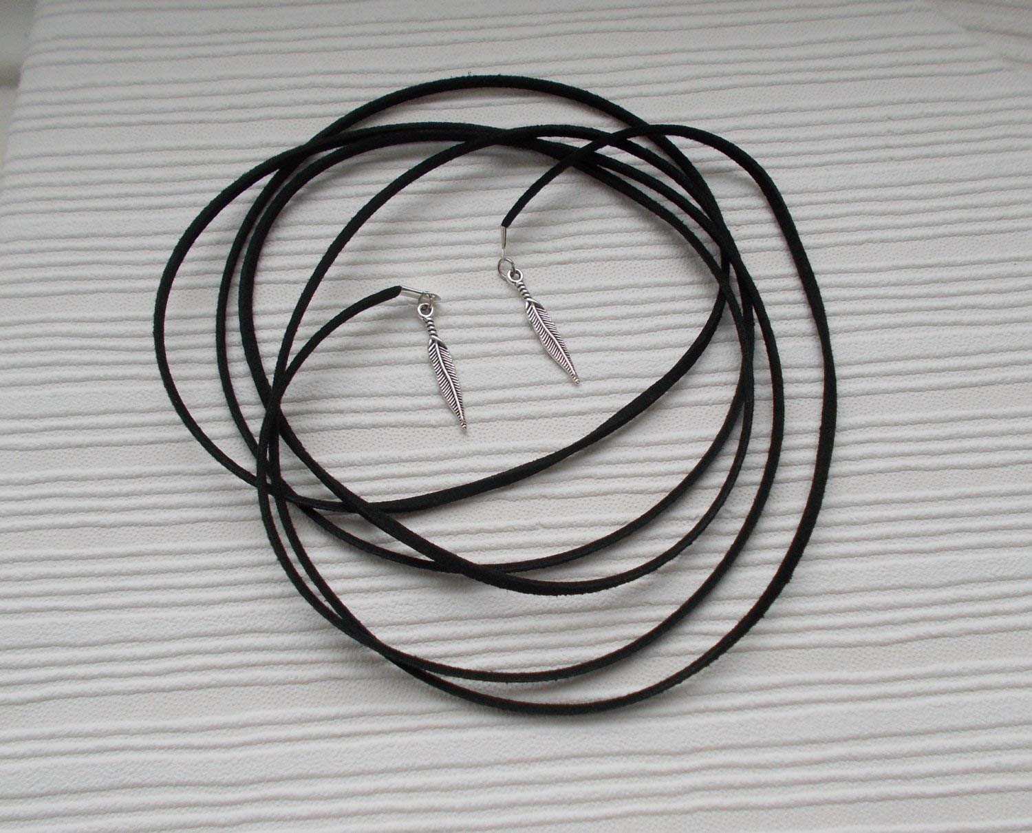Doubnine Boho Feather Choker Wrap Necklace 2pcs Versatility Vegan Suede Y Lariat Gothic Black Brown Bronze Accessories for Women