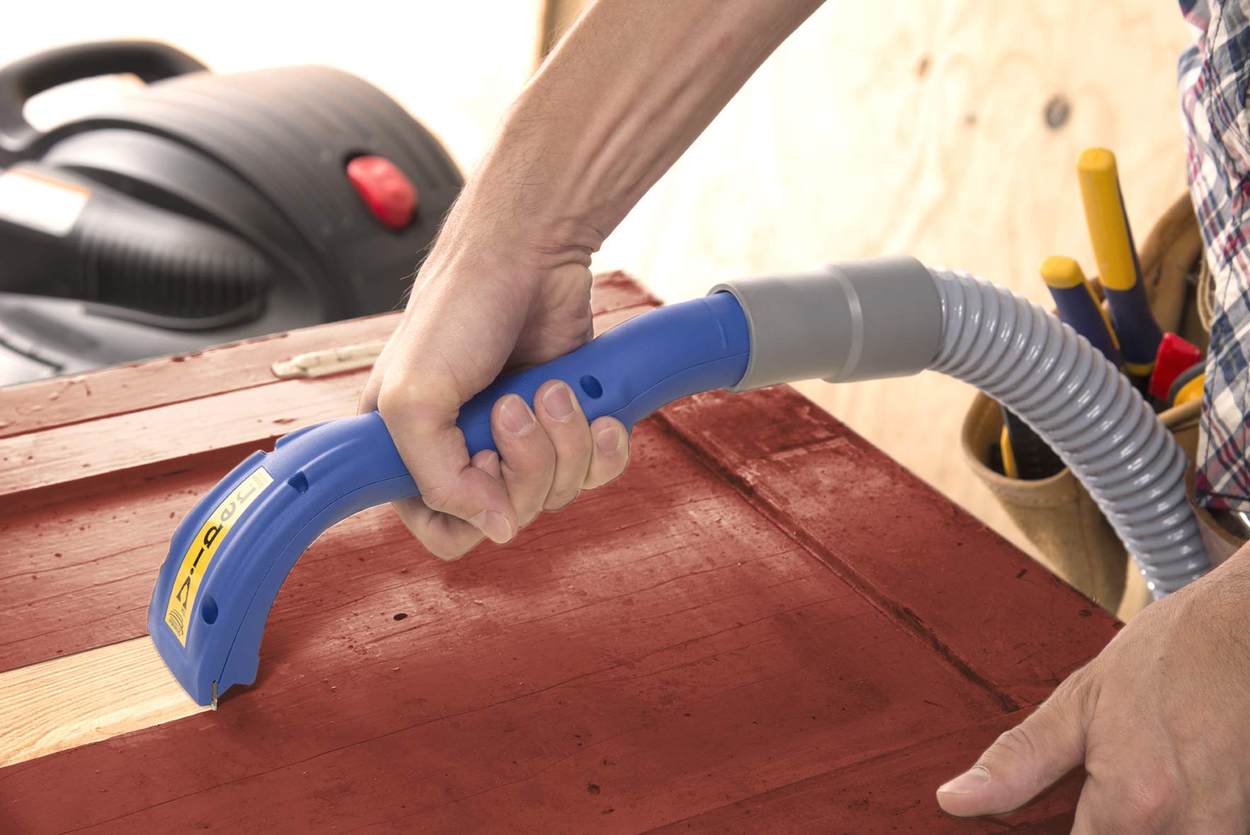 Oneida Air Systems Viper Vacuum Scraper® Ergonomic Textured Grip Wet/Dry Vac Attachment with Reversible Tungsten-Carbide Blade