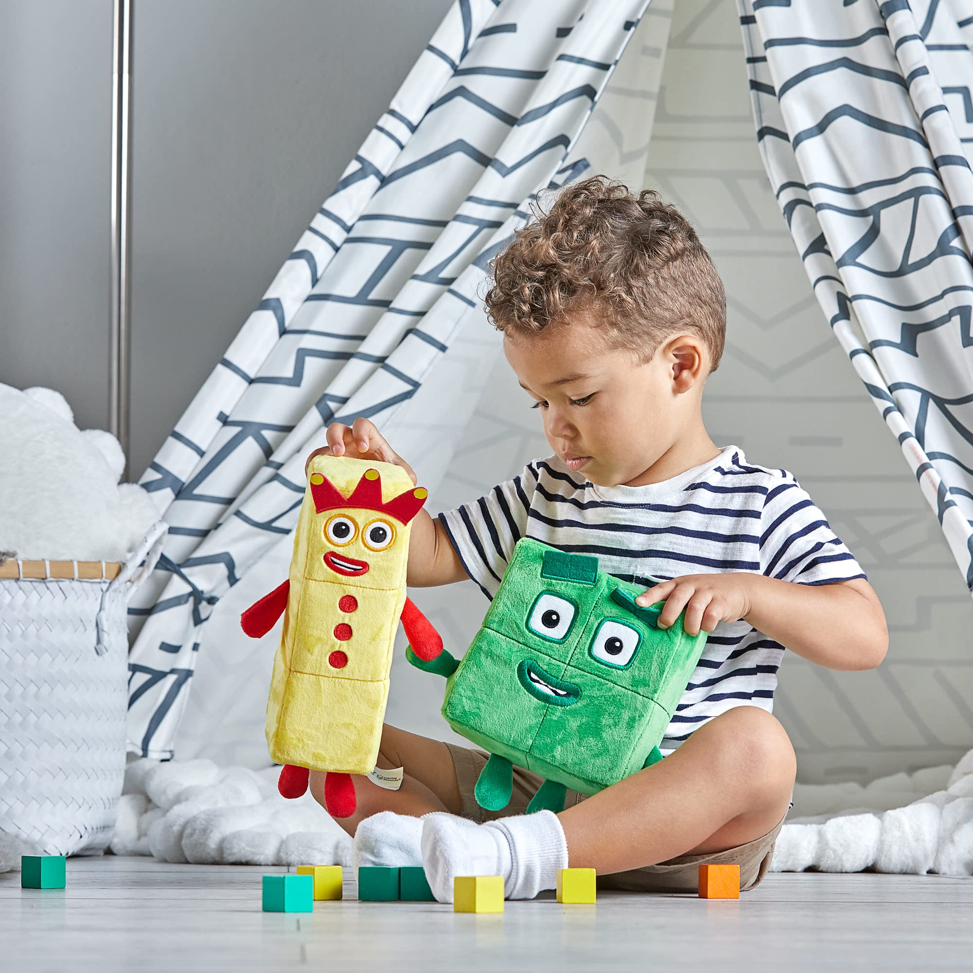 hand2mindhand2mind Numberblocks Three and Four Playful Pals & MathLink Cubes Numberblocks 1-10 Activity Set, 30 Preschool Learning Activities, Building Blocks for Toddlers 3-5