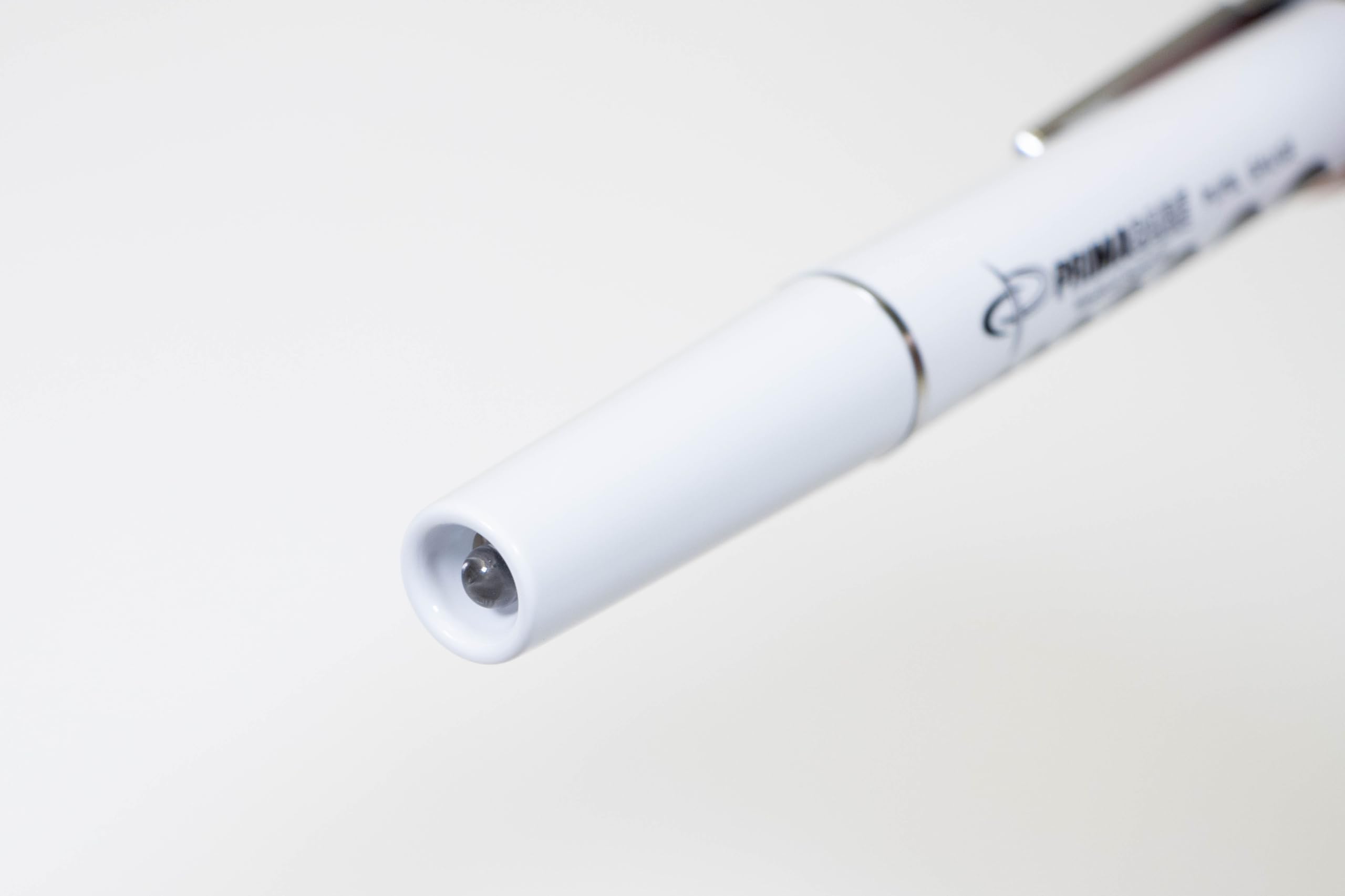Primacare DL-9325 LED Diagnostic Penlight with Imprinted Pupil Gauge, Reusable and Lightweight Medical Pen Light for Nurse, Student, Doctors EMT, Batteries Included, White