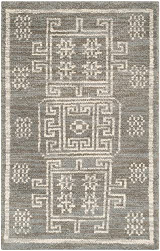 SAFAVIEH Kenya Collection Accent Rug - 2' x 3', Grey, Hand-Knotted Moroccan Boho Tribal Wool, Ideal for High Traffic Areas in Entryway, Living Room, Bedroom (KNY635A)