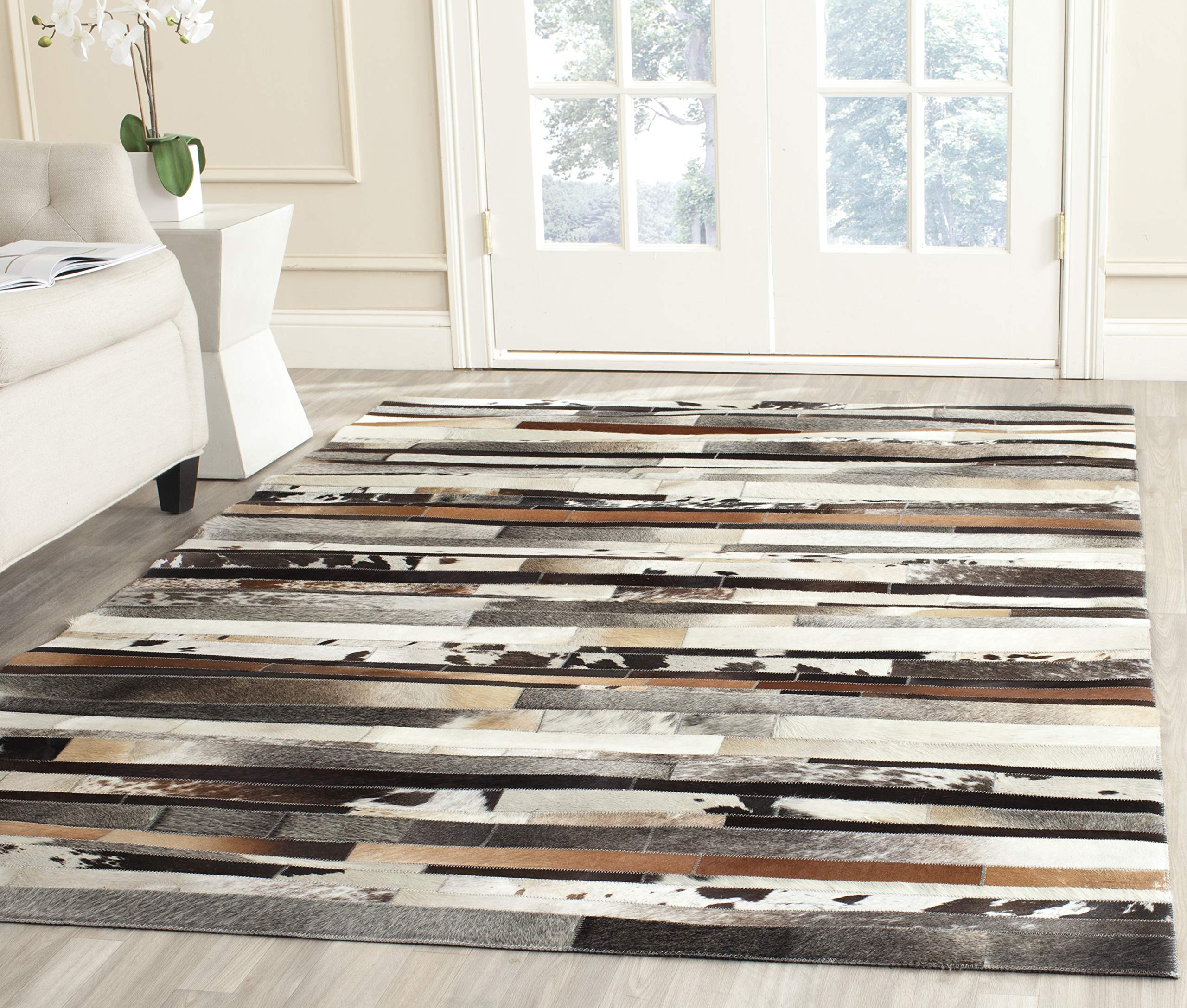 SAFAVIEH Studio Leather Collection 4' x 6' Ivory / Brown STL215A Handmade Mid-Century Modern Leather Area Rug