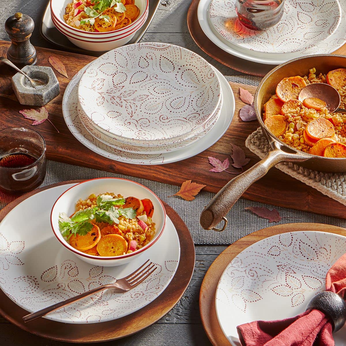 Corelle Leaf Stitch 12-Piece Dinnerware Set Service for 4 red, White