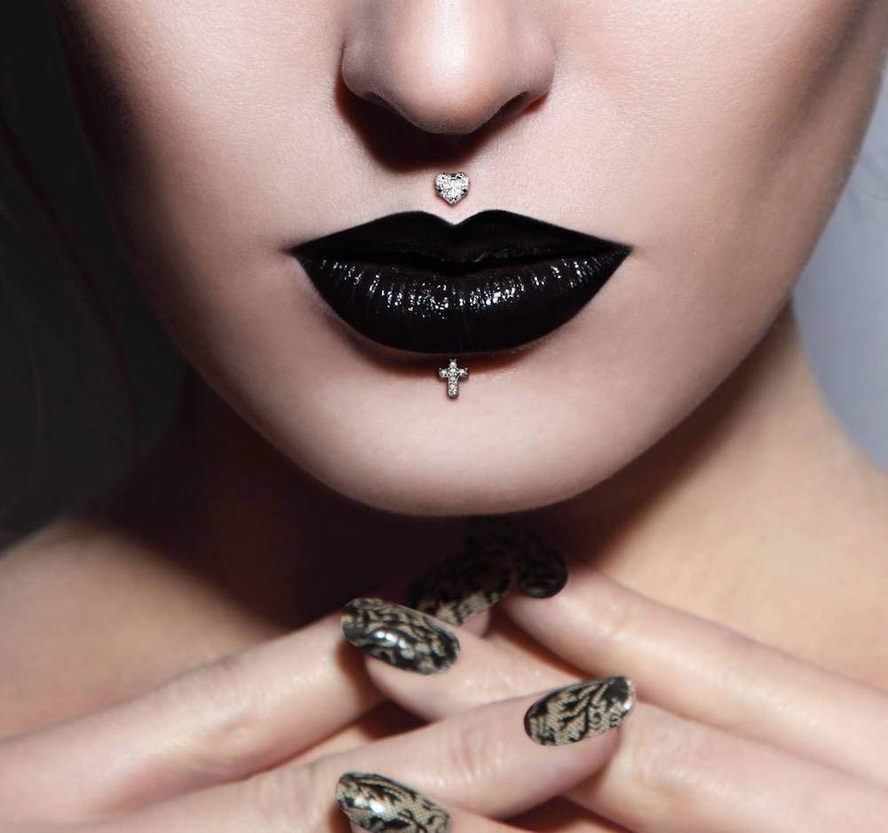 Covet Jewelry CZ Cross Top 316L Surgical Steel Internally Threaded Labret, Monroe, Cartilage Studs (16GA, Length: 6mm, Clear)