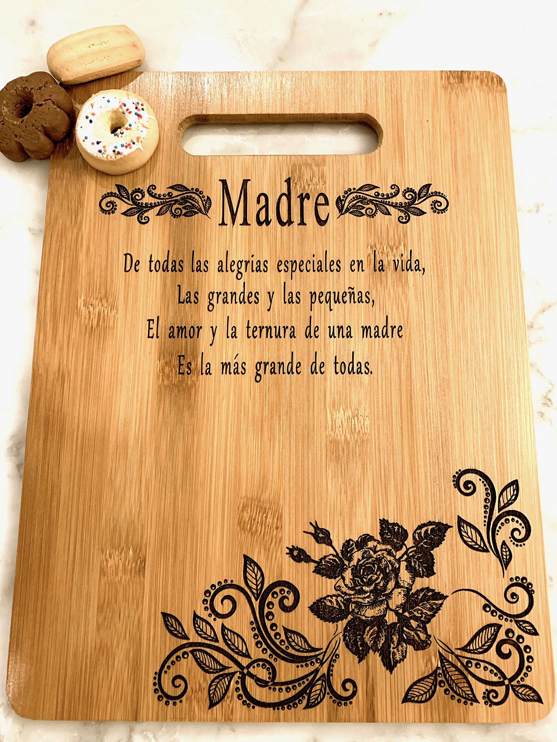 Gift for mom Spanish-Regalo para el mamá-Tabla de cortar de bambú grabada única-Mother gift in Spanish bamboo cutting board (22x30cm)