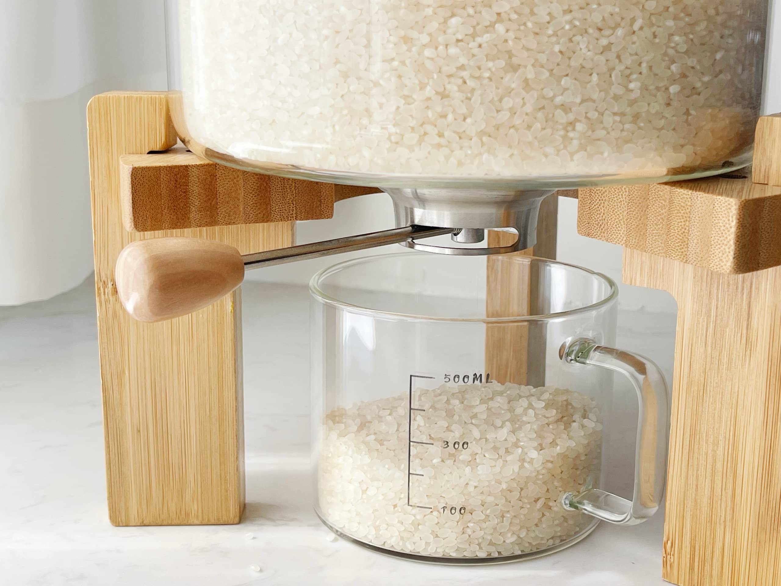 GIVEROO Rice Dispenser, Rice Storage Container:Flour and Cereal Container with Airtight Lid and Wooden Stand, Glass Food Storge Container for Kitchen Organization and Pantry Store (5L)