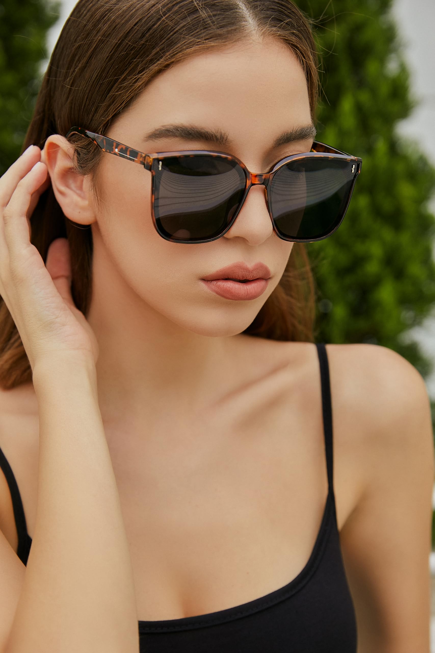 FEISEDY Women Oversized Vintage Polarized Sunglasses Square Cute Trendy Classic Simple Men B2758 (006 Leopard Frame & Grey Lens, 58)