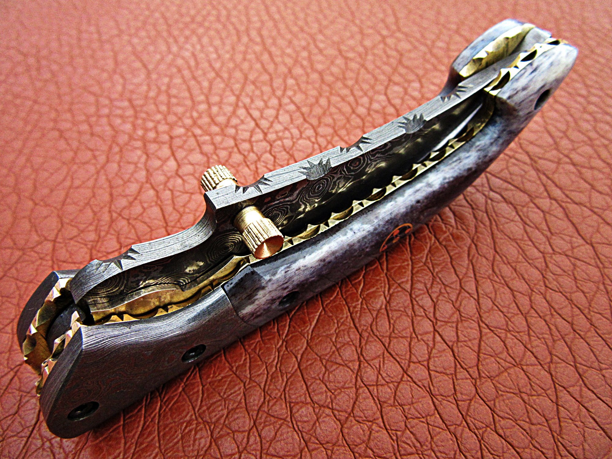 DR-5202-B Custom made damascus blade and bolsters awesome folding/Pocket knife
