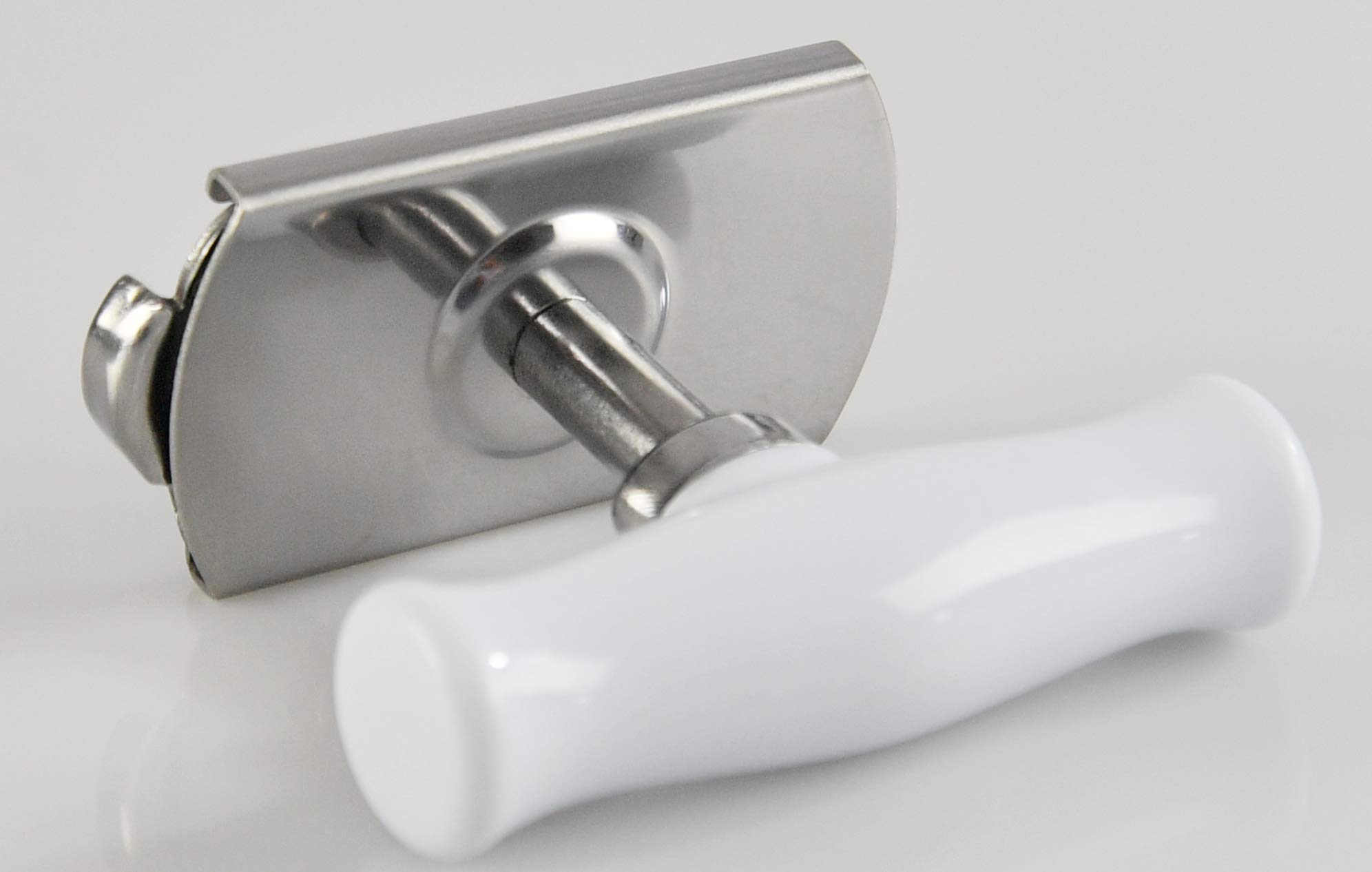 HOME-X Twist-Top Jar Opener, Easy Grip Opener, Great for Weak or Arthritic Hands, Strong Gripping Jar Opener, 3 ½” L x 1 ½” W x 2 ¾” H, White