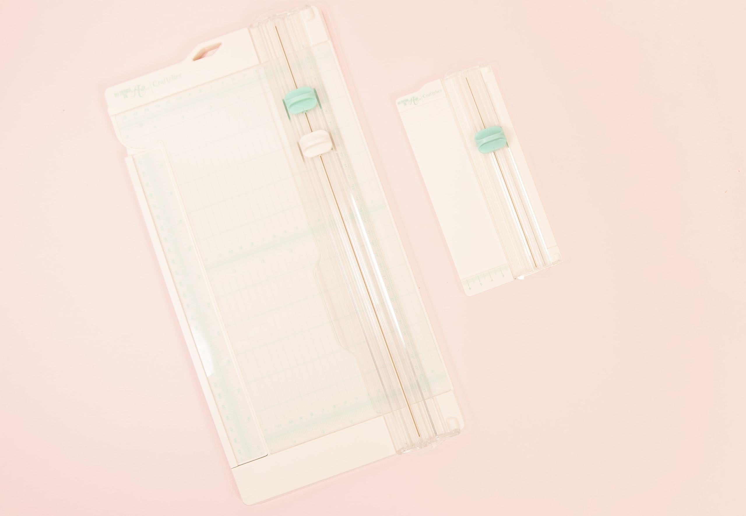 Craftelier - Portable Mini Paper and Cardboard Cutter for Scrapbooking or Crafting with Transparent Folding Clip, Blade and Ruler | Size 9 x 17 cm