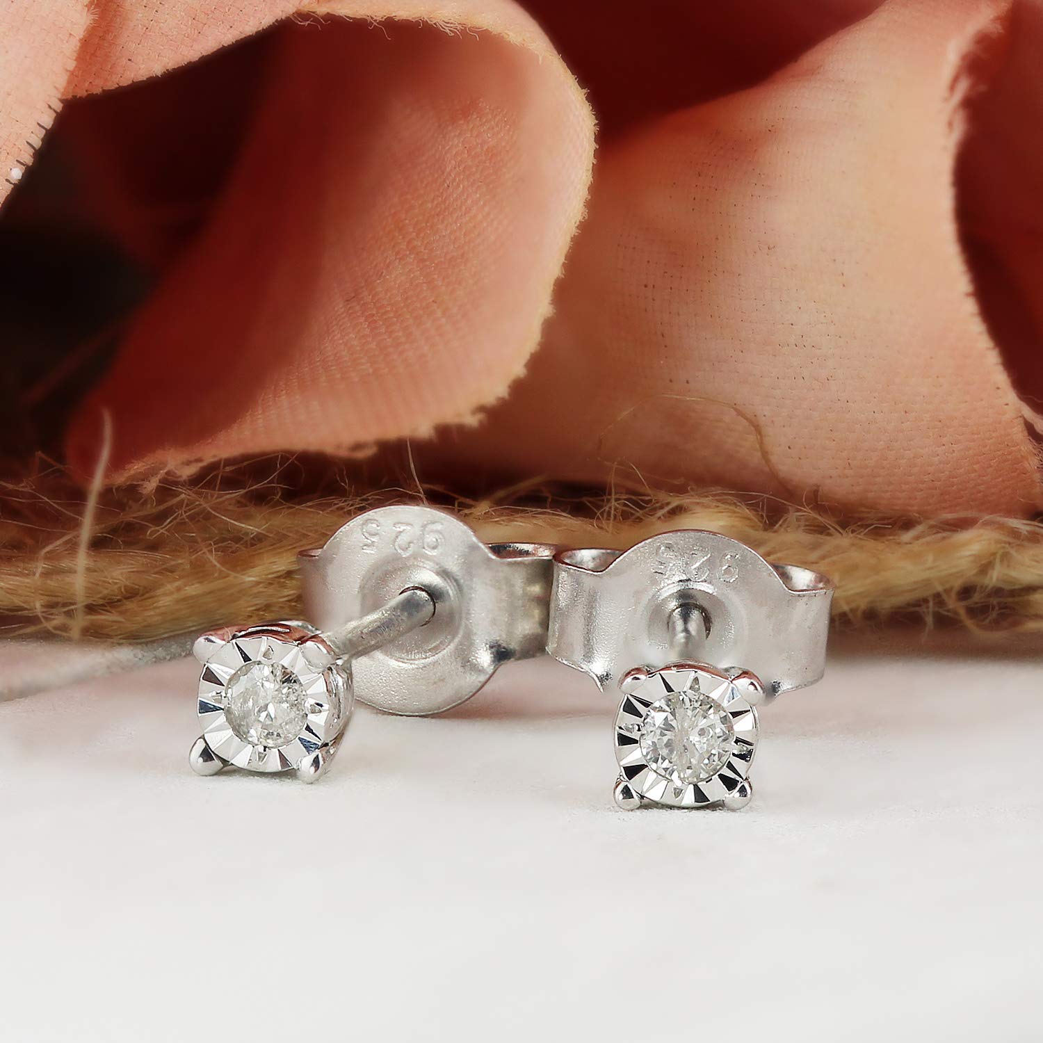 Diamond Wish Sterling Silver Round Diamond Stud Earrings (0.08 cttw, Good, I2-I3) 4-Prong Basket Set, Push-Back Clasps