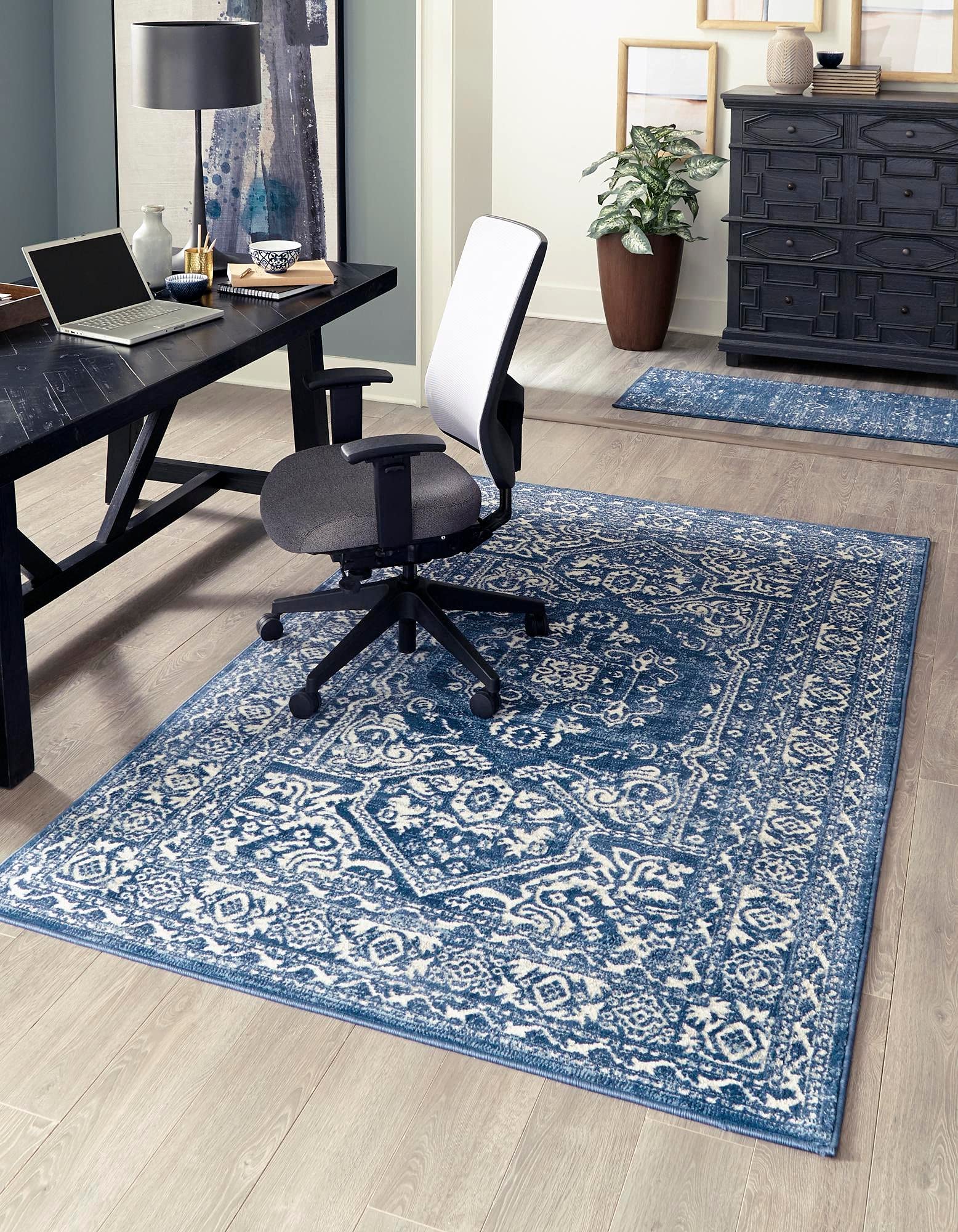 Rugs.com Boston Collection Rug â 2' x 3' Blue Low-Pile Rug Perfect for Living Rooms, Large Dining Rooms, Open Floorplans