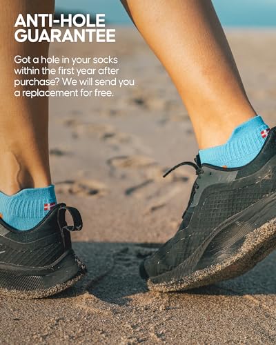 DANISH ENDURANCE 3 Pack Low-Cut Athletic Socks, Moisture Wicking, Men & Women, White, Small