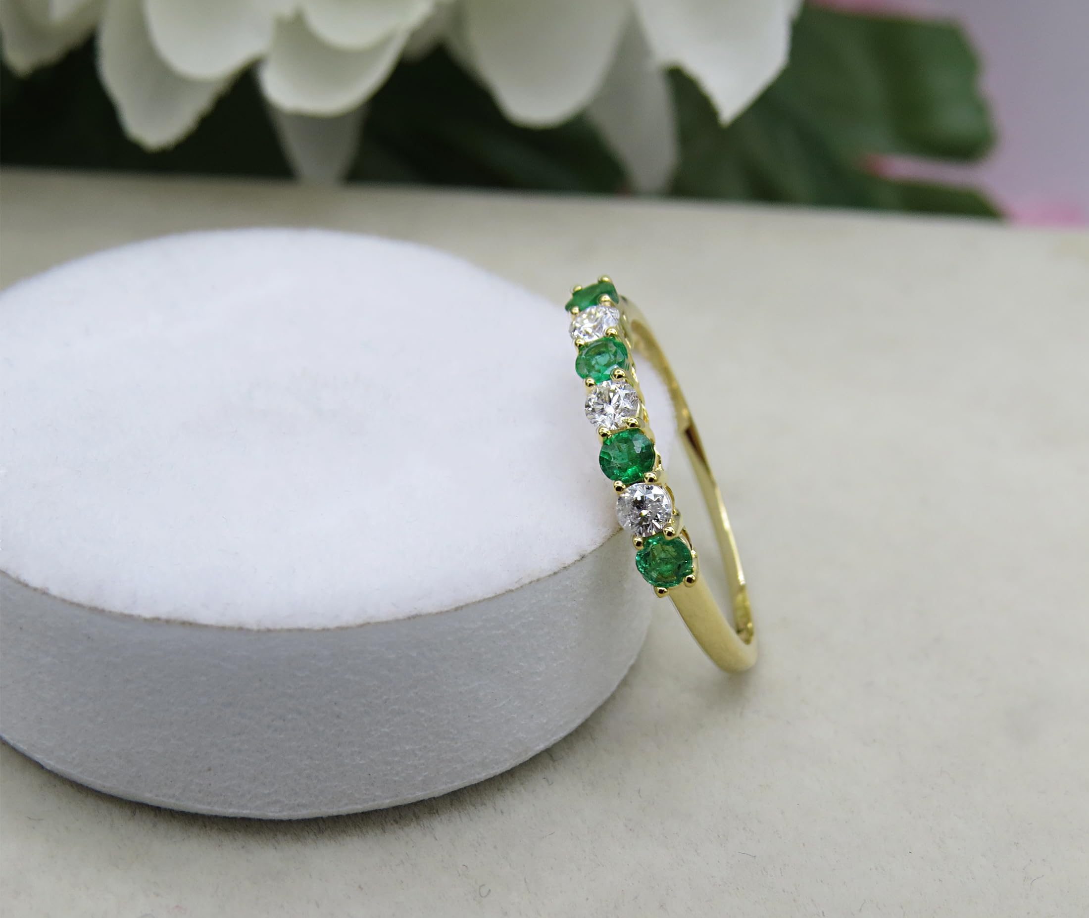 Dazzlingrock Collection 2.5mm Alternate Round Emerald & White Diamond 7 Stone Wedding Band for Women in 14K Yellow Gold, Size 6