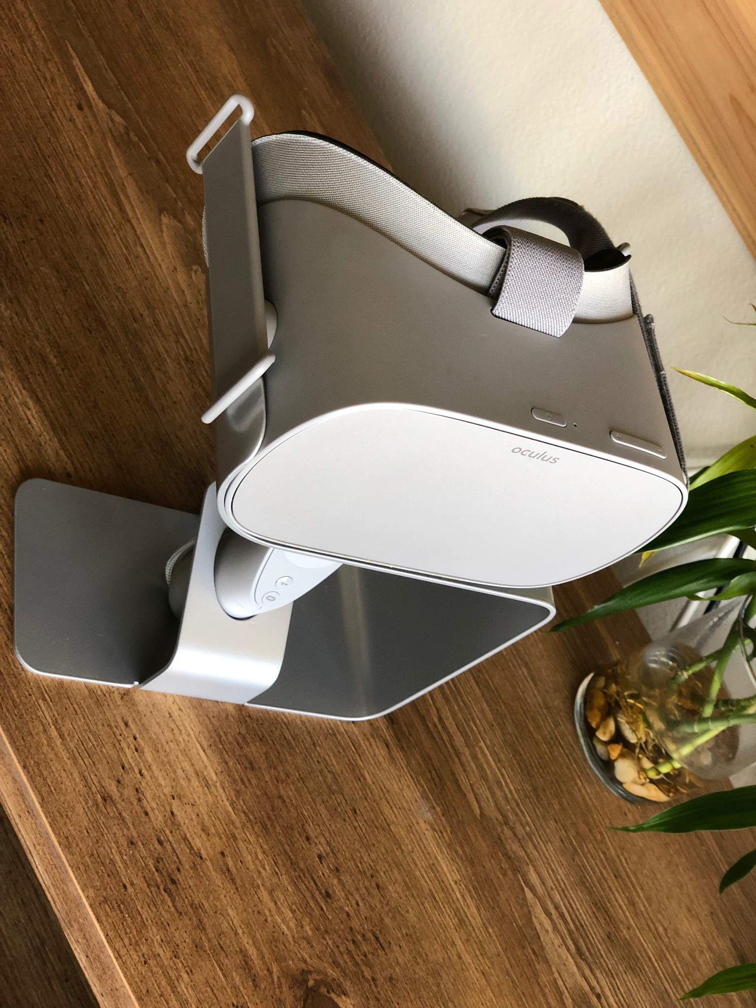 Display Stand for Oculus Go