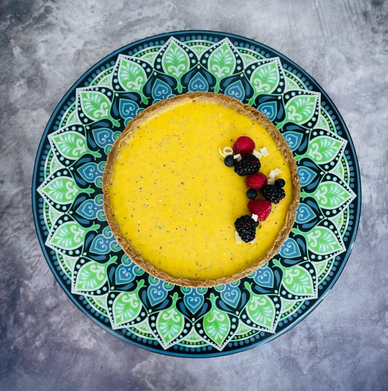 HASTA LA RAIZ | Mexican Handmade Cheese Board covered with resin. Ideal for Charcuterie Platter & Serving Tray. Model: Mandala.