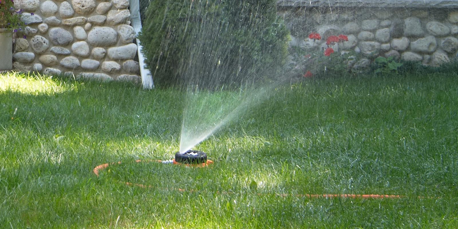 Dramm Metal Base, Green 15024 ColorStorm 9-Pattern Turret Sprinkler with Heavy-Duty Meta