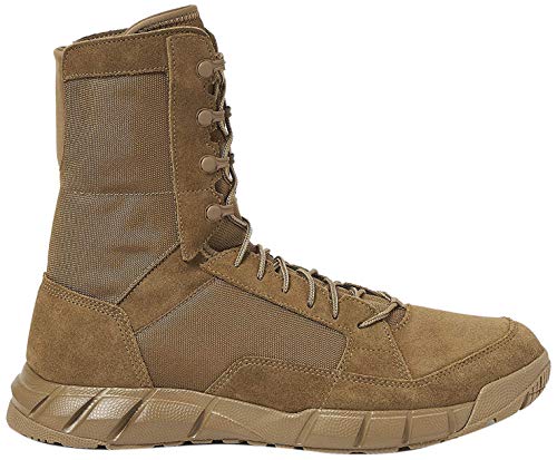 Oakley Men's Coyote Leather Light Assault Boot 2 with Nylon Laces Lock System and Breathable Synthetic Material Sized 6.5