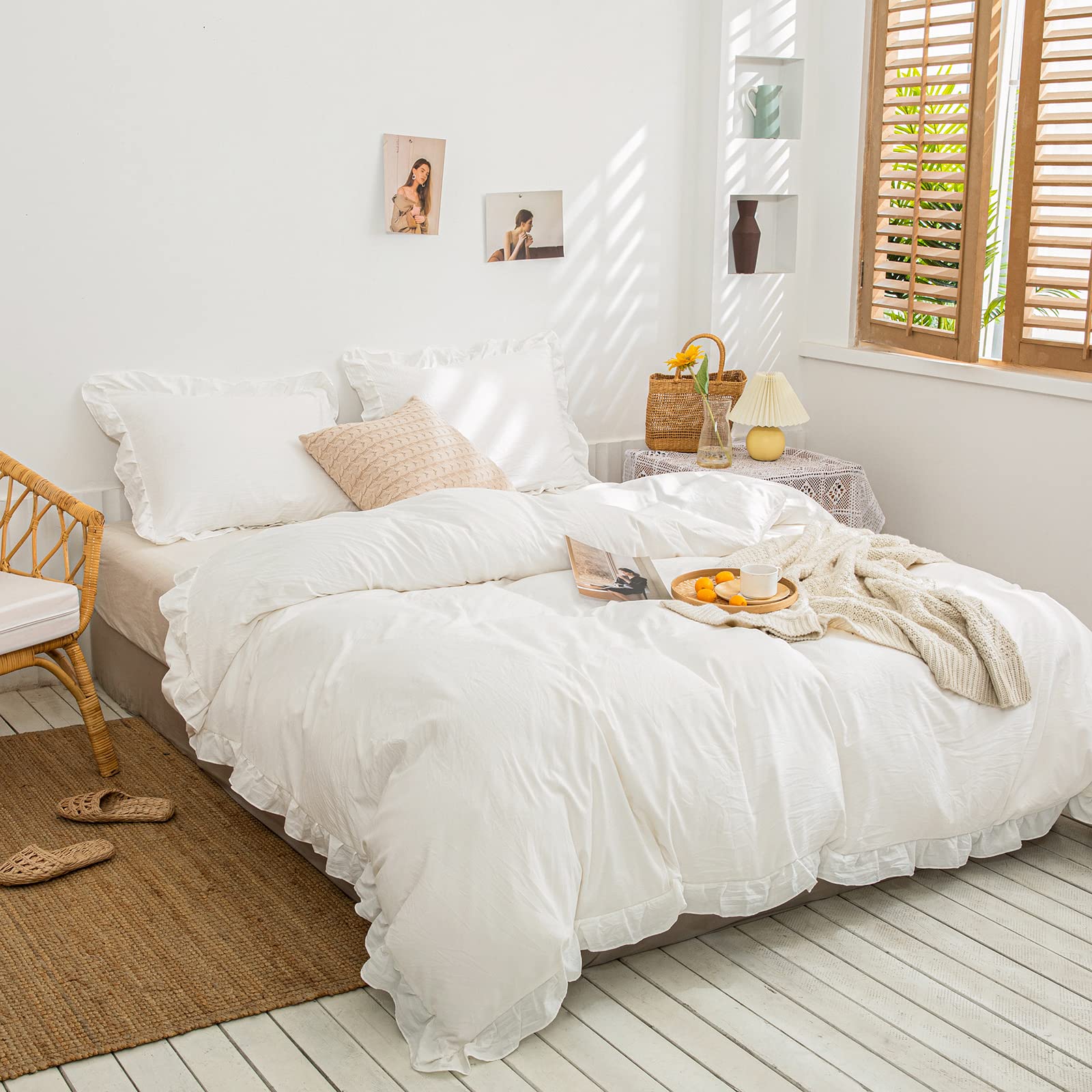 Merryword 2 Pieces Ruffled Twin Duvet Cover Set Solid Comfort Bedding Aesthetic White Shabby Duvet Cover Farmhouse Vintage Quilt Cover for Bedroom(Twin, White)