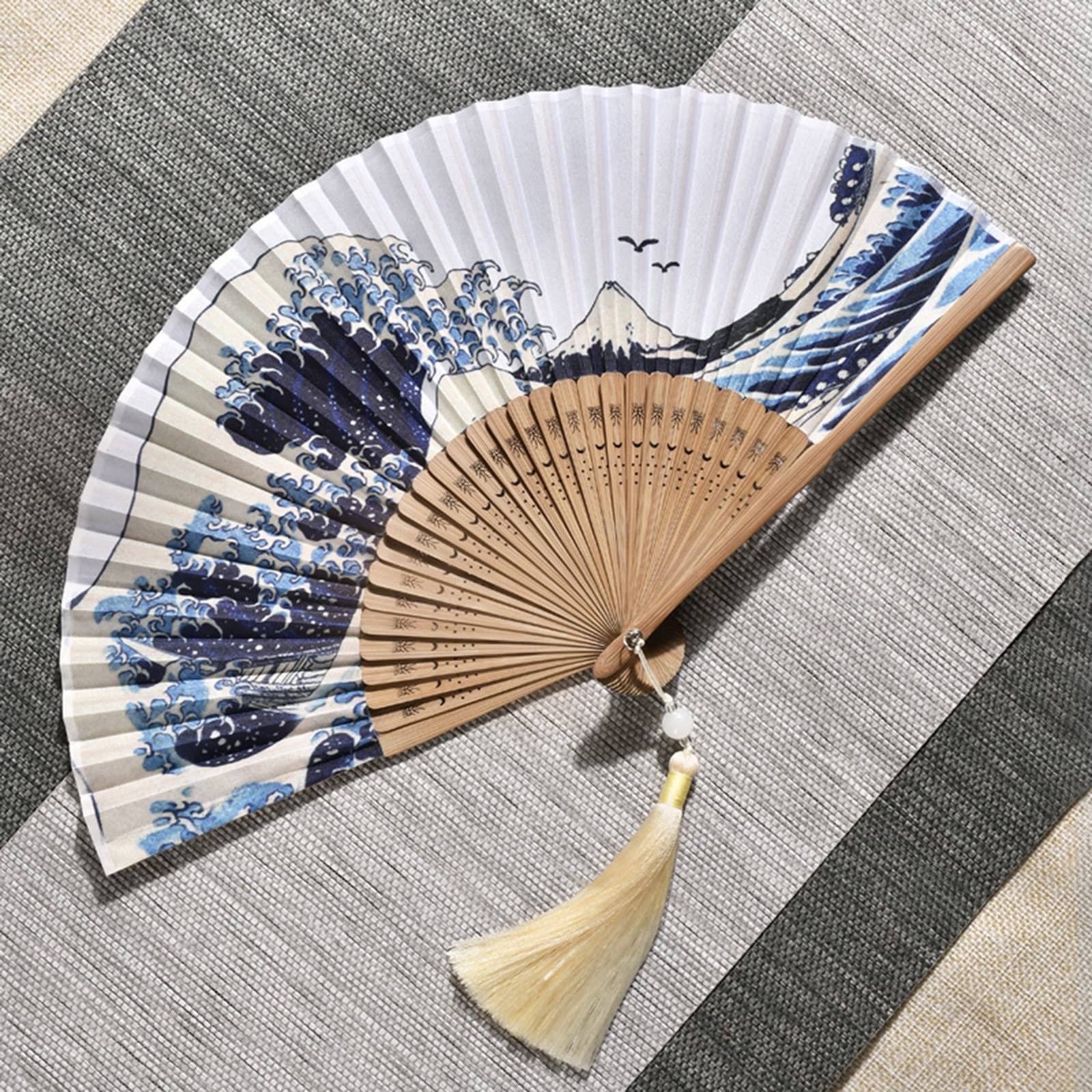 ERTUO Fringed Folding Fan Hand Fan Pocket Fan Retro Bamboo Handle Fan Wedding Summer Party Dancing Cosplay