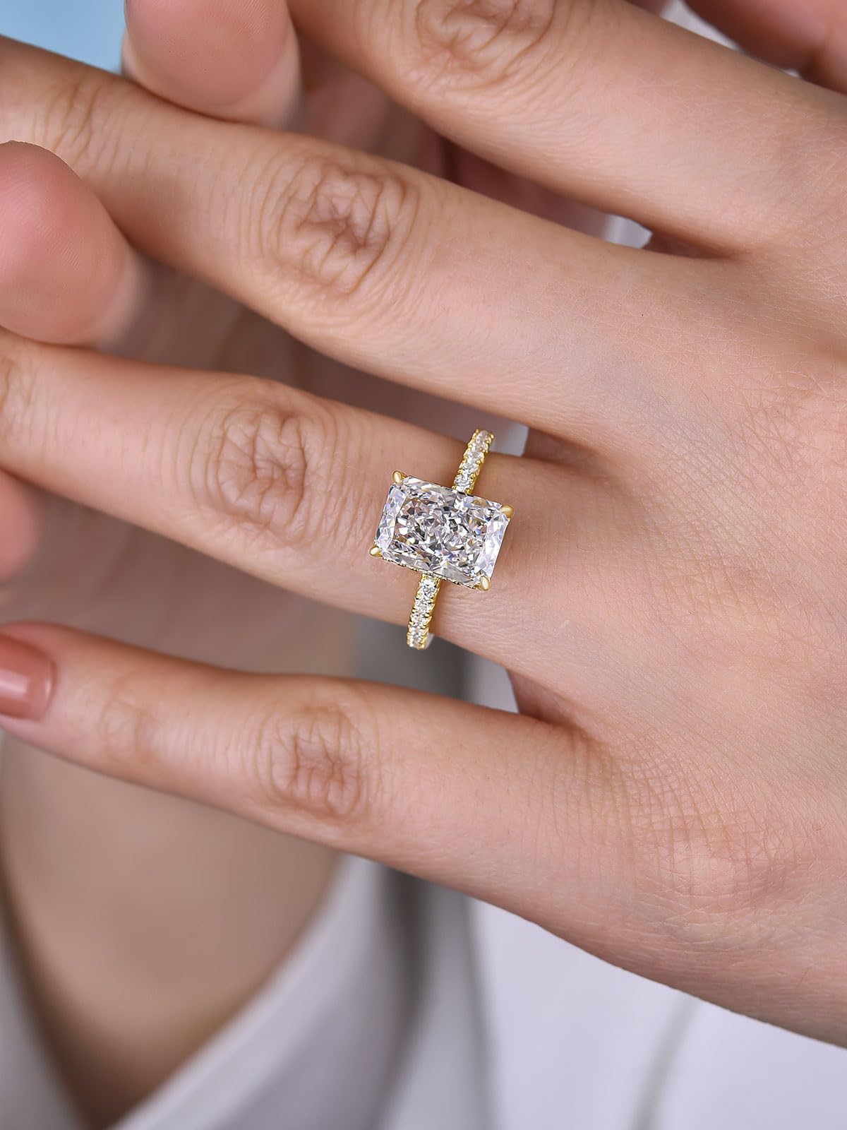 Effinny 3.5ct Radiant Cut Engagement Ring for Women,Yellow Gold Plated Sterling Silver Simulated Diamond White Sapphire Promise Ring(Size:7)