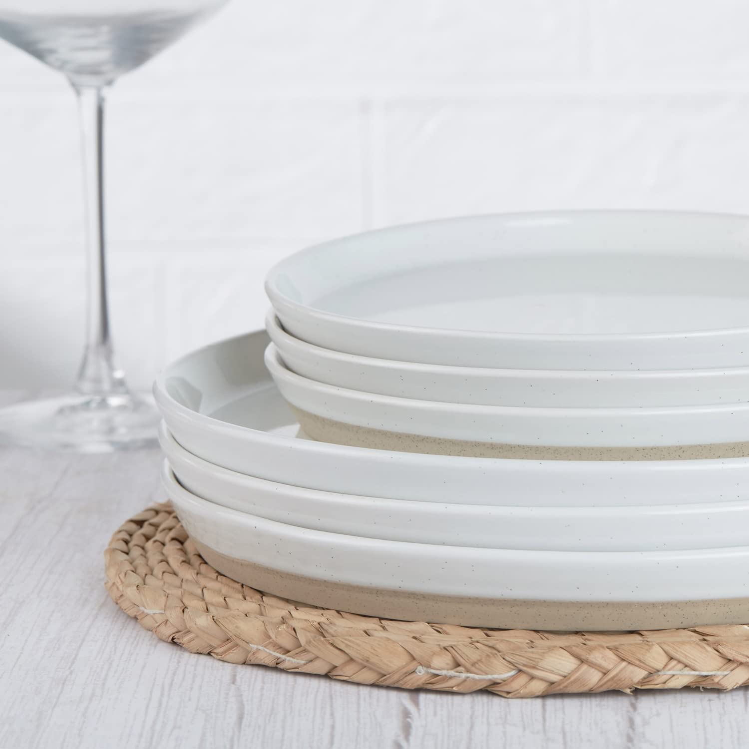 famiware Saturn 6 Pieces Dinner Plates, 10.5 inch Plate Set, Scratch Resistant, Stoneware Dinnerware, Kitchen Modern Rustic Serving Dishes, White