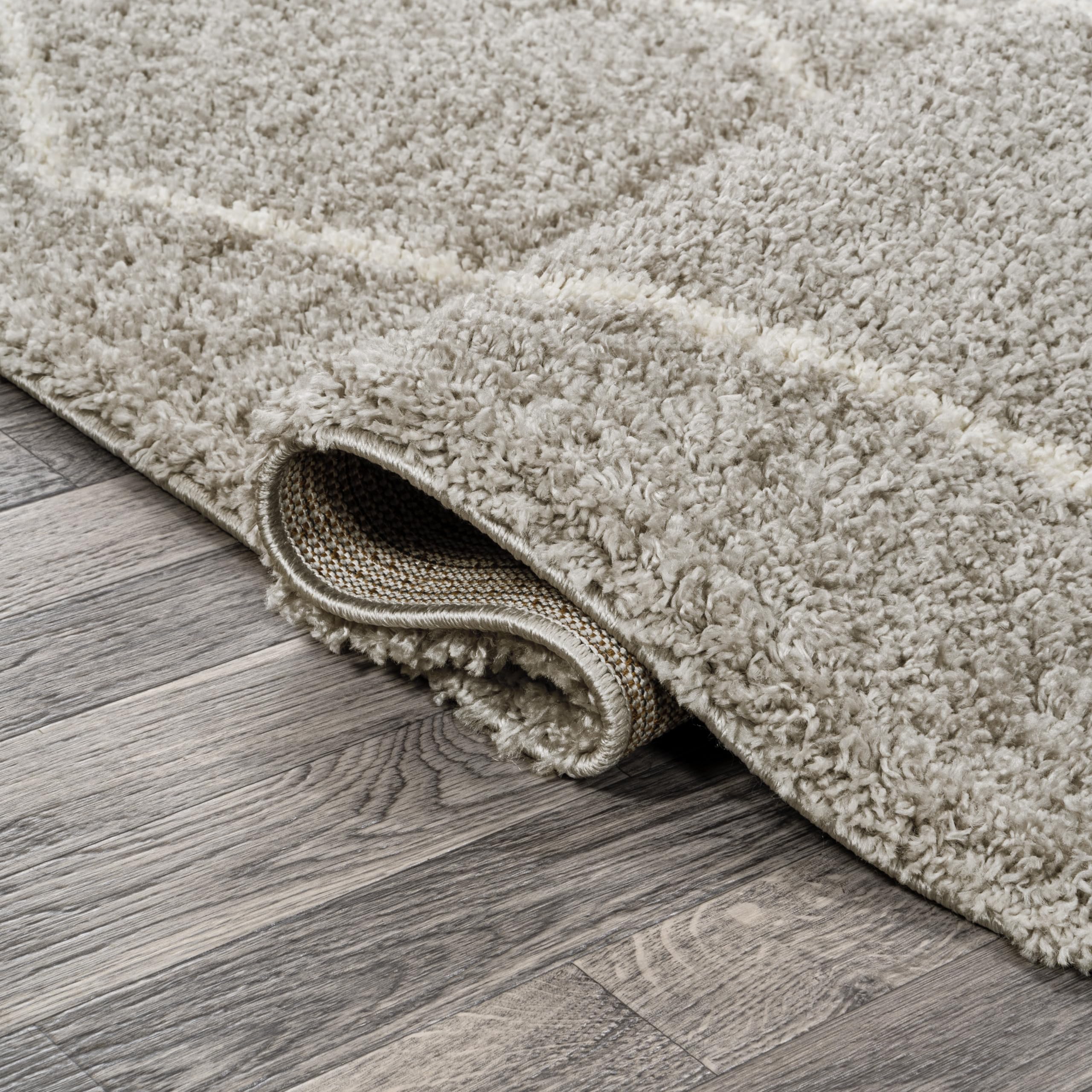 JONATHAN Y MOH405B-5 Catala Moroccan Diamond Shag Area Rug, Contemporary,Farmhouse, Mid-Century for Bedroom, Kitchen, Living Room, Easy-Cleaning, Gray/Ivory, 5 ft. x 8 ft.