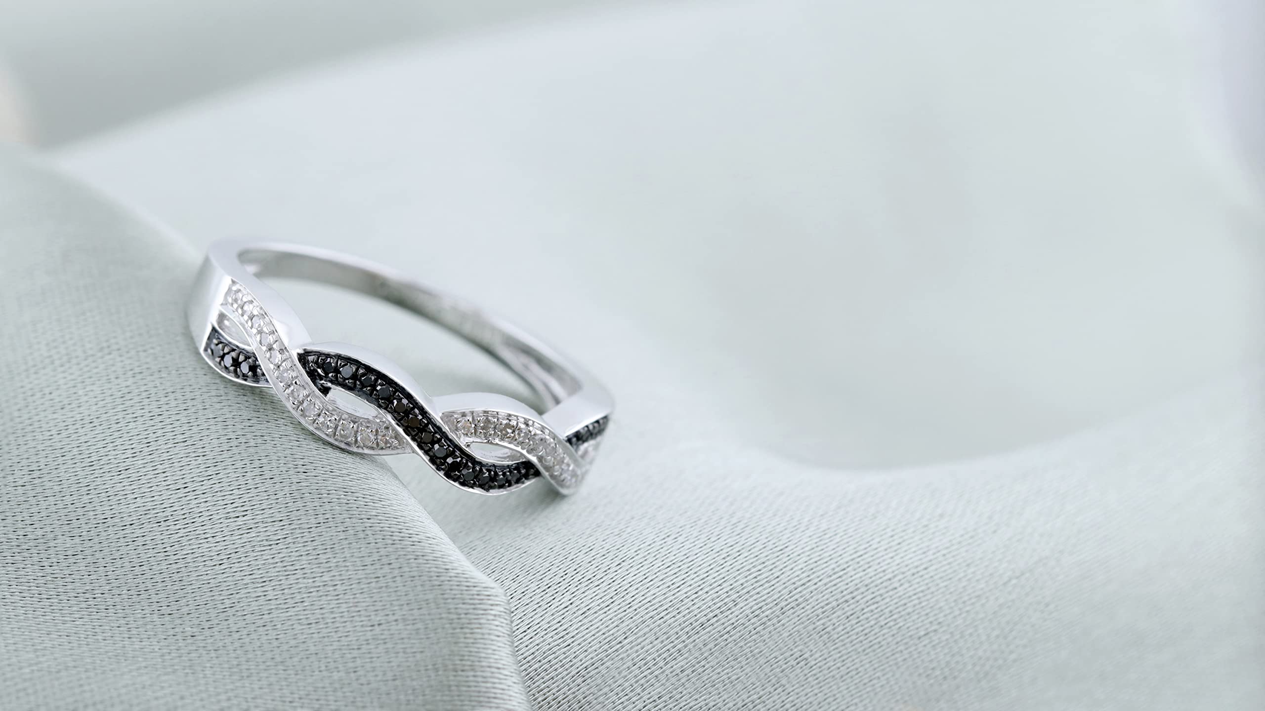 Dazzlingrock Collection 0.15 Carat (ctw) Round Black & White Diamond Criss-Cross Style Stackable Anniversary Wedding Band for Her in 925 Sterling Silver, Size 8