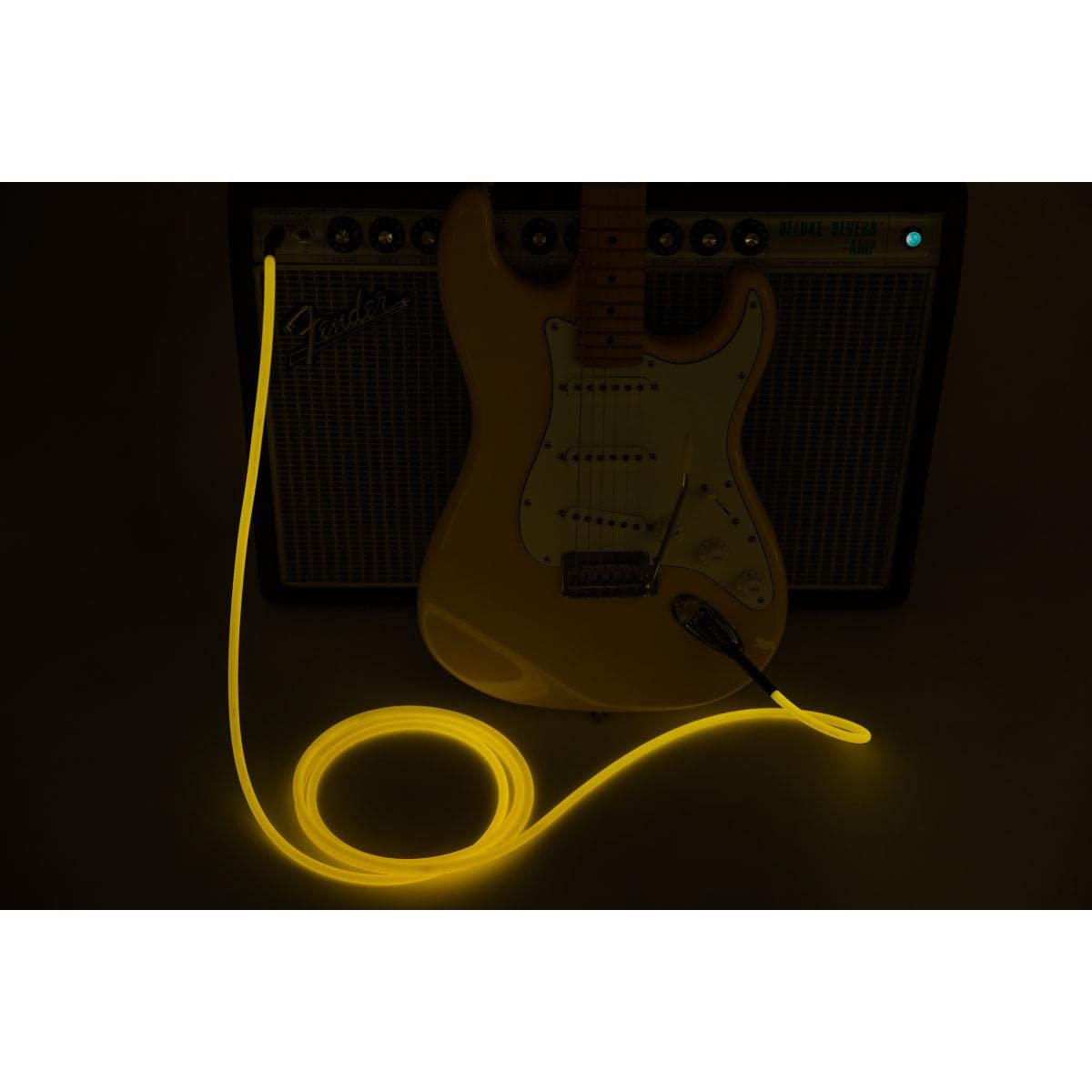 Fender Professional Series Glow in the Dark Instrument Cable, Straight/Straight, Blue, 10ft