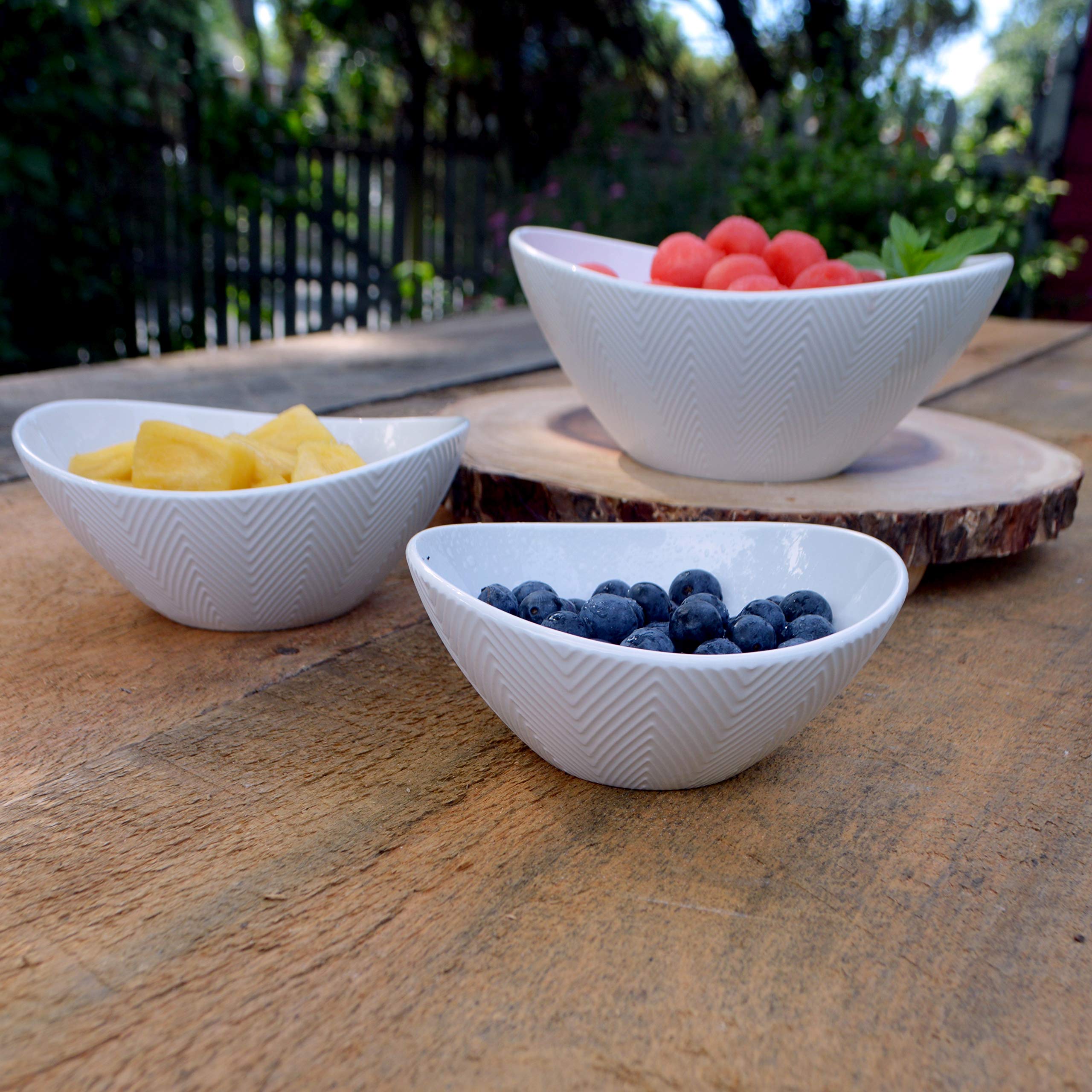 Euro Ceramica Highlands 3 Piece Porcelain Serving Bowls Set, Modern Chevron Texture, White - 40oz, 36oz, and 10oz, Chip Resistant - Nesting - Perfect for salads fruits dips