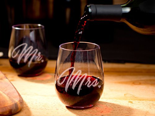 GSM Brands Mr and Mrs Stemless Wine Glasses for Bride and Groom Wedding Celebration (Set of 2), Made of Unbreakable Tritan Plastic and Dishwasher Safe - 16 Ounces