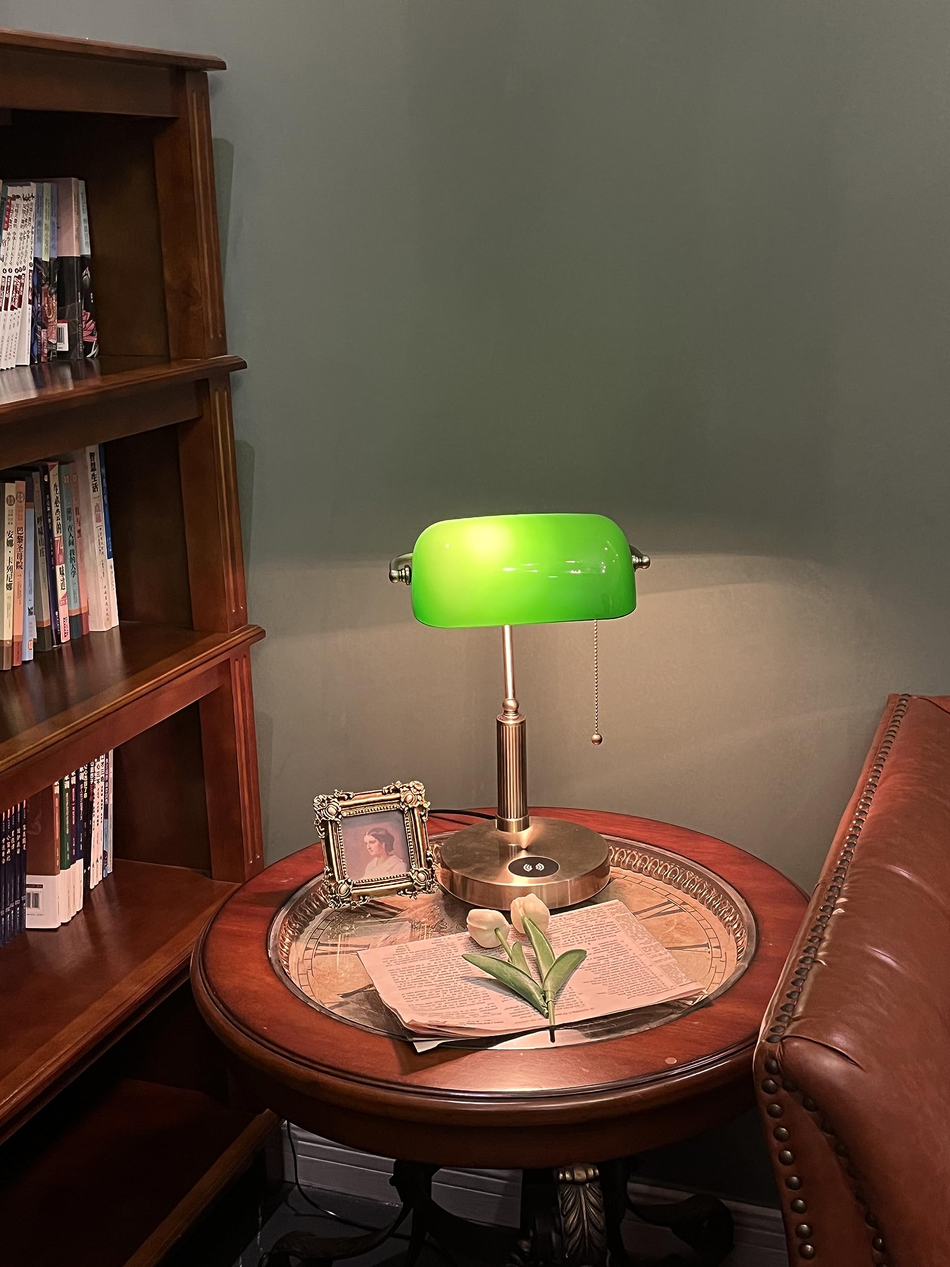 FIRVRE Glass Bankers Desk Lamp USB Wireless Charging Port LED Desk Lamp Classic Retro Pull Chain Switch Table lamp Reading Modern for Home Office nightstand Bedside Study Desk Library (Green)