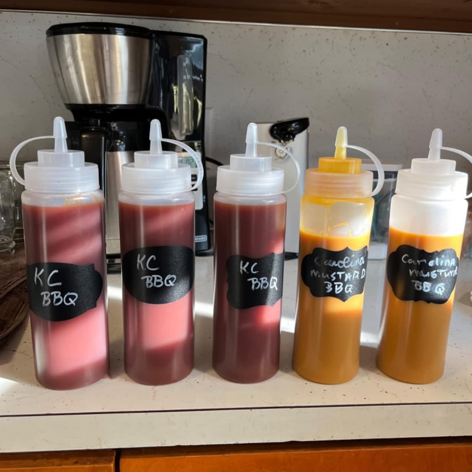 HEIHAK 20 Pack 8 oz Ketchup Squeeze Bottles, 250ml Plastic Condiment Bottles, Barbecue Squirt Bottles with Caps and Marking Labels for Ketchup, Sauces, Dressings, Paints, Crafts, White
