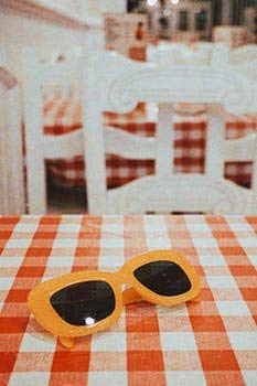 GSM Brands Disposable Tablecloths (5 Pack) - Plastic Tablecovers for Picnics or Parties with Checkered Red and White Design