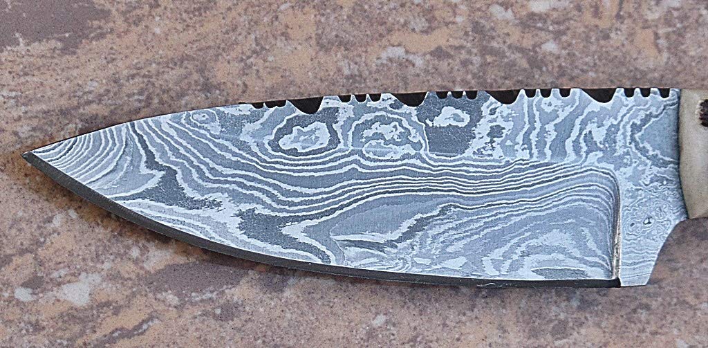 Custom Handmade Damascus Steel Hunting Knife/Skinner Knife AA-13130 (Natural Stag Horn and Natural Bone)