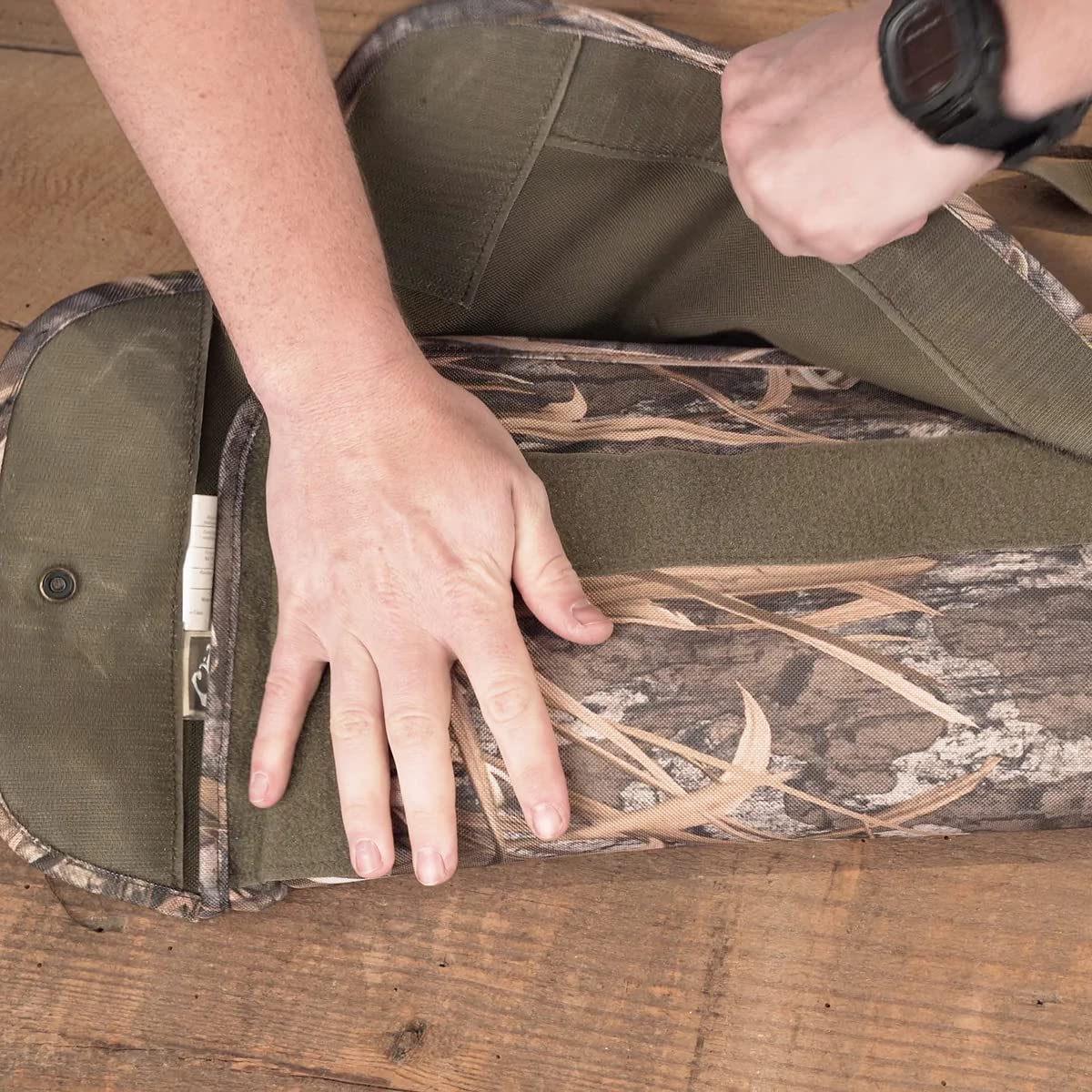 Drake Waterfowl Floating Side-Opening Padded Gun Case - Soft Rugged Waterproof Hunting Shooting Gun Carry Bag for Storage & Transportation, Mossy Oak Terra Bayou
