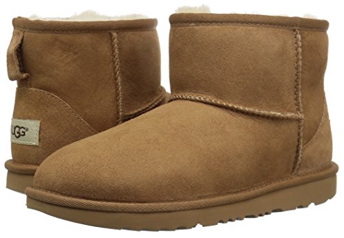 UGG Kids' Classic Mini II Boot, Chestnut, 4 M US Big Kid