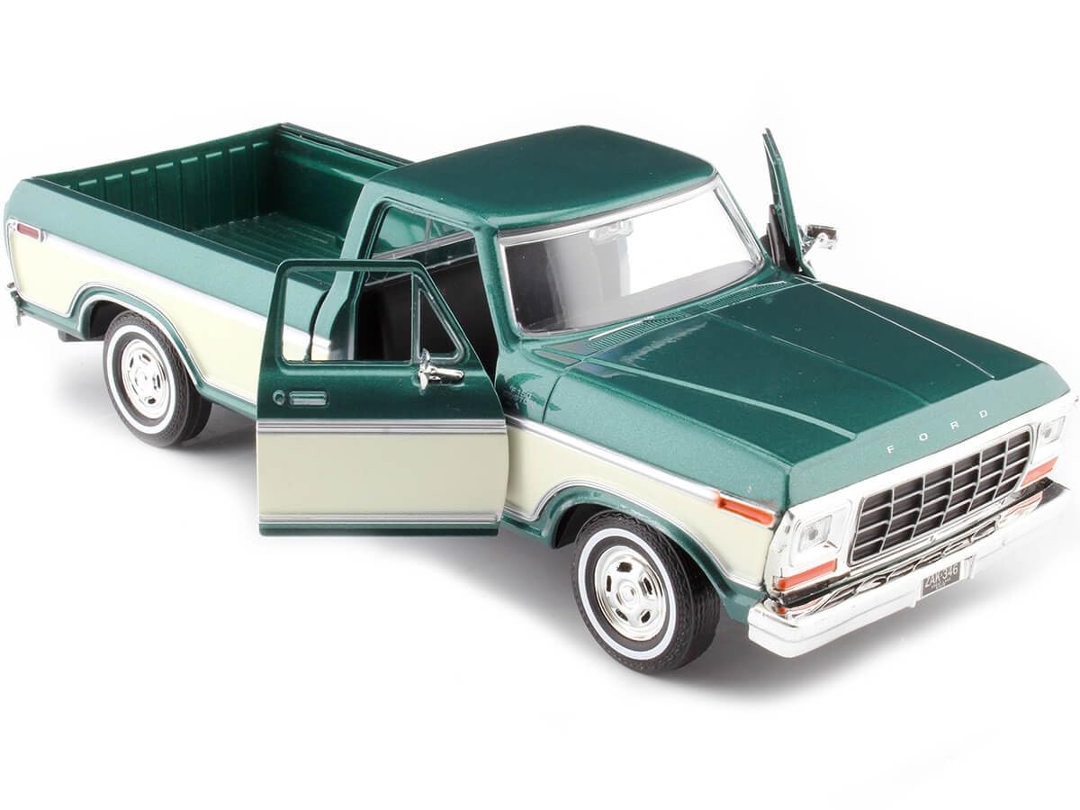 Motormax 1:24 1979 Ford F-150 Pickup Truck
